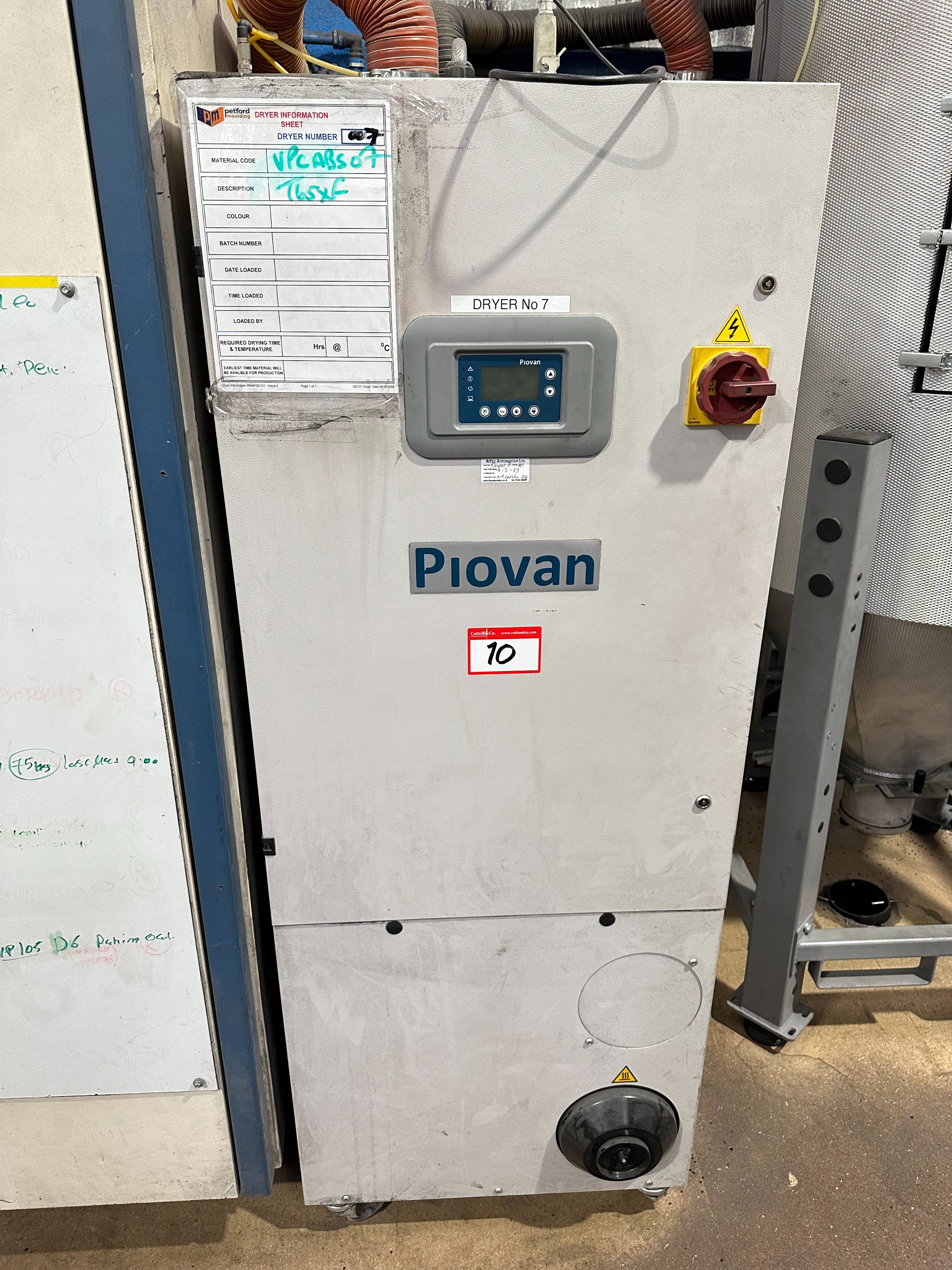 Piovan DP619 Dryer and 400kg Hopper