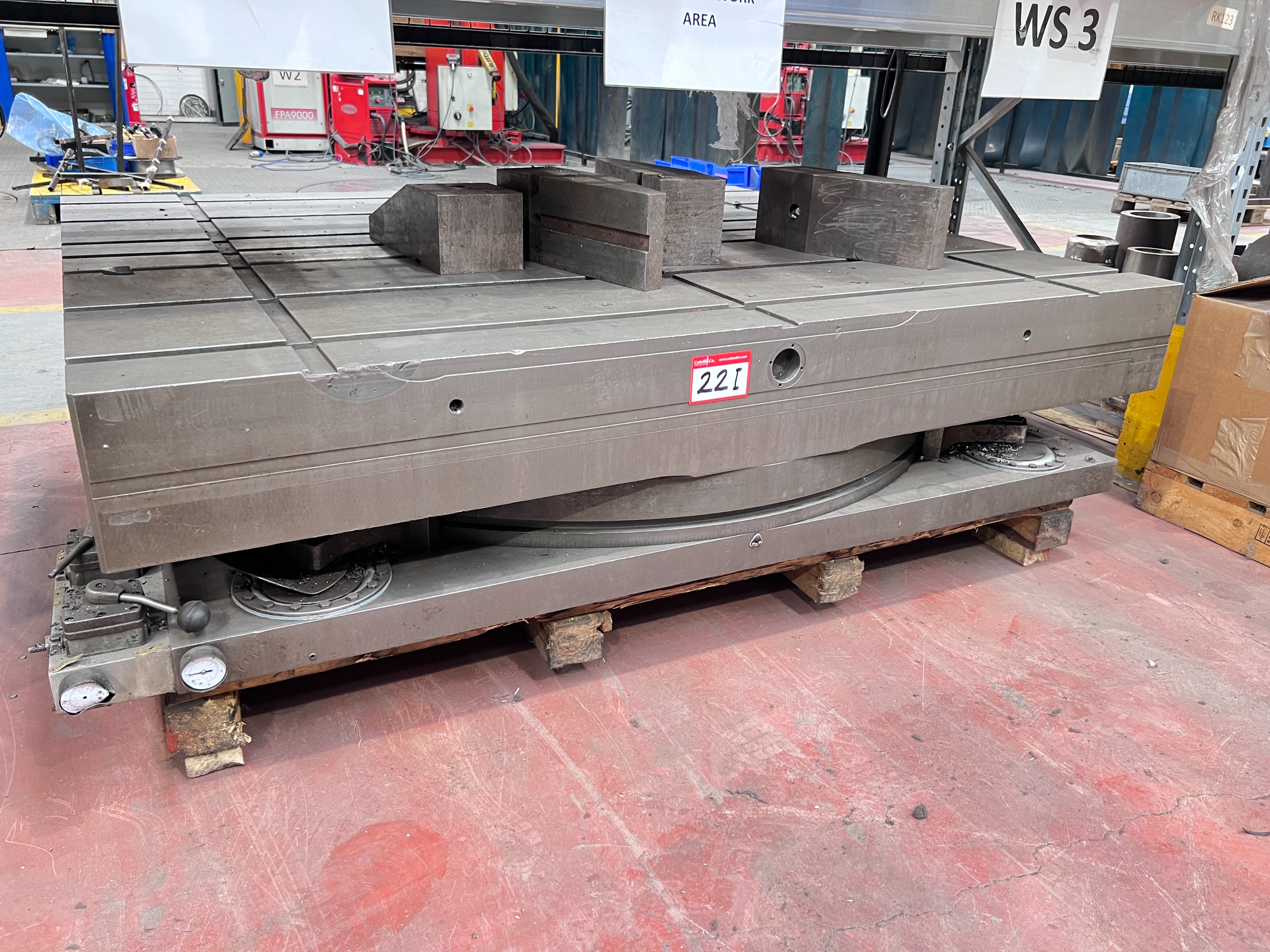 Large Air Lift Rotating Table size 1830mm x 1520mm