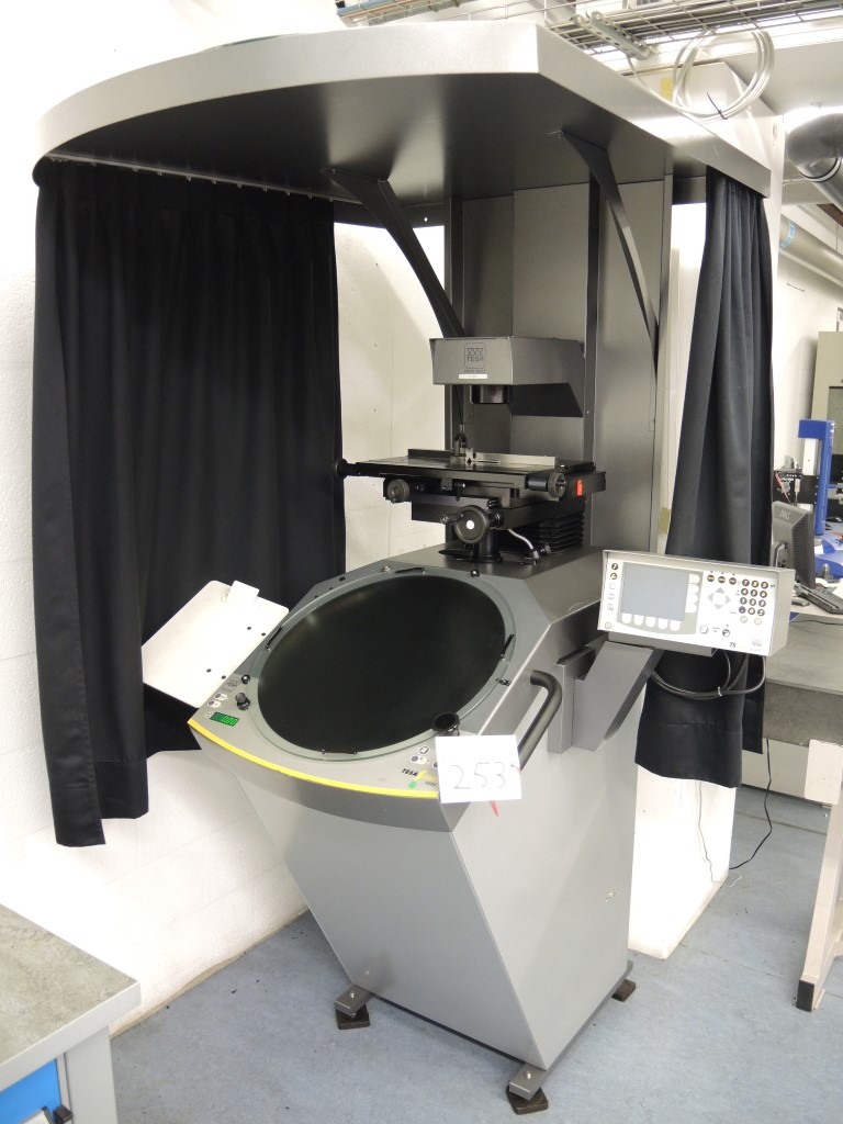 Tesa Scope Model: 06830025 500V Projector with TS200 System