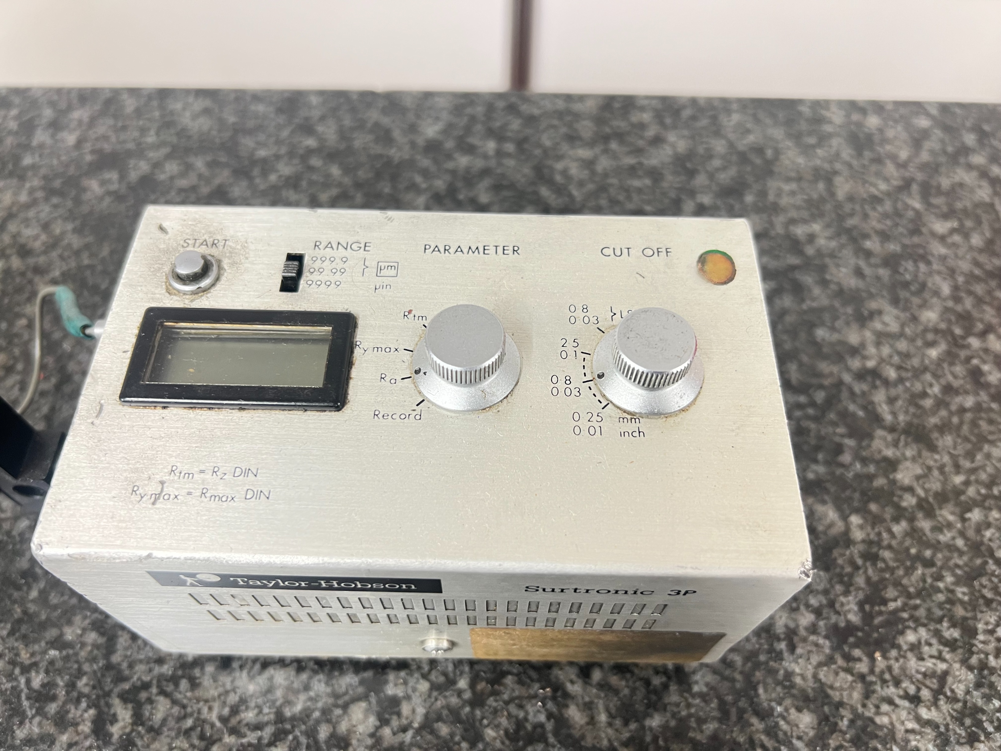 Taylor Hobson Surtronic 3P Surface Tester