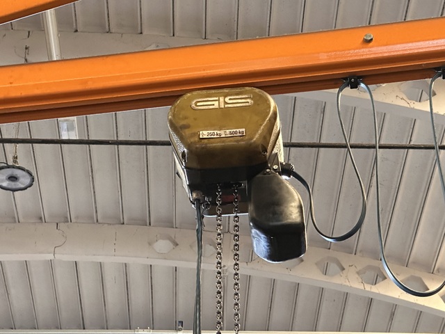 Bottazzi 500kg Pendant Controlled Swing Jib Hoist, Size 4.5m x 3.6m ...