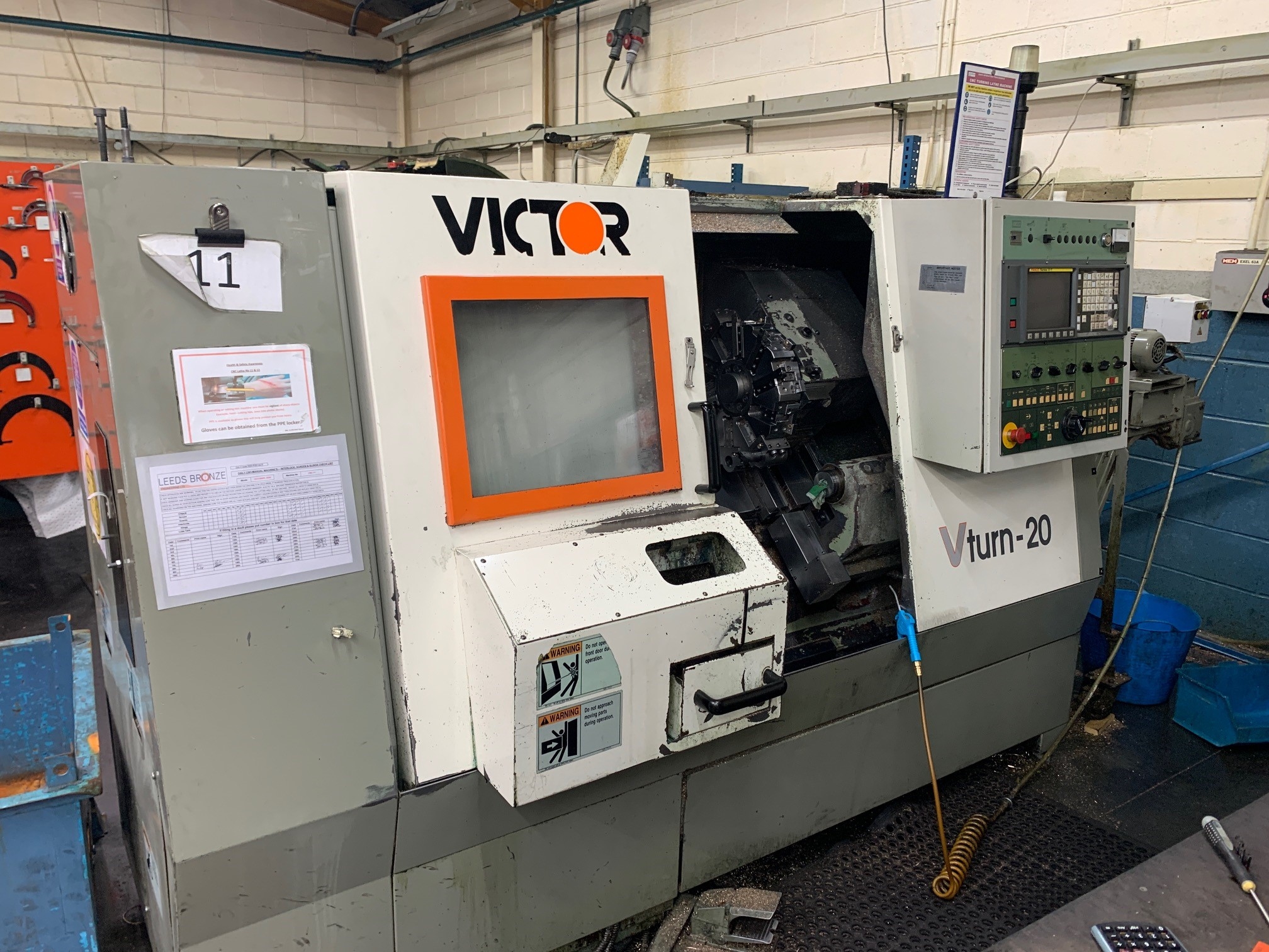 Victor Vturn 20 CNC Lathe (2001)