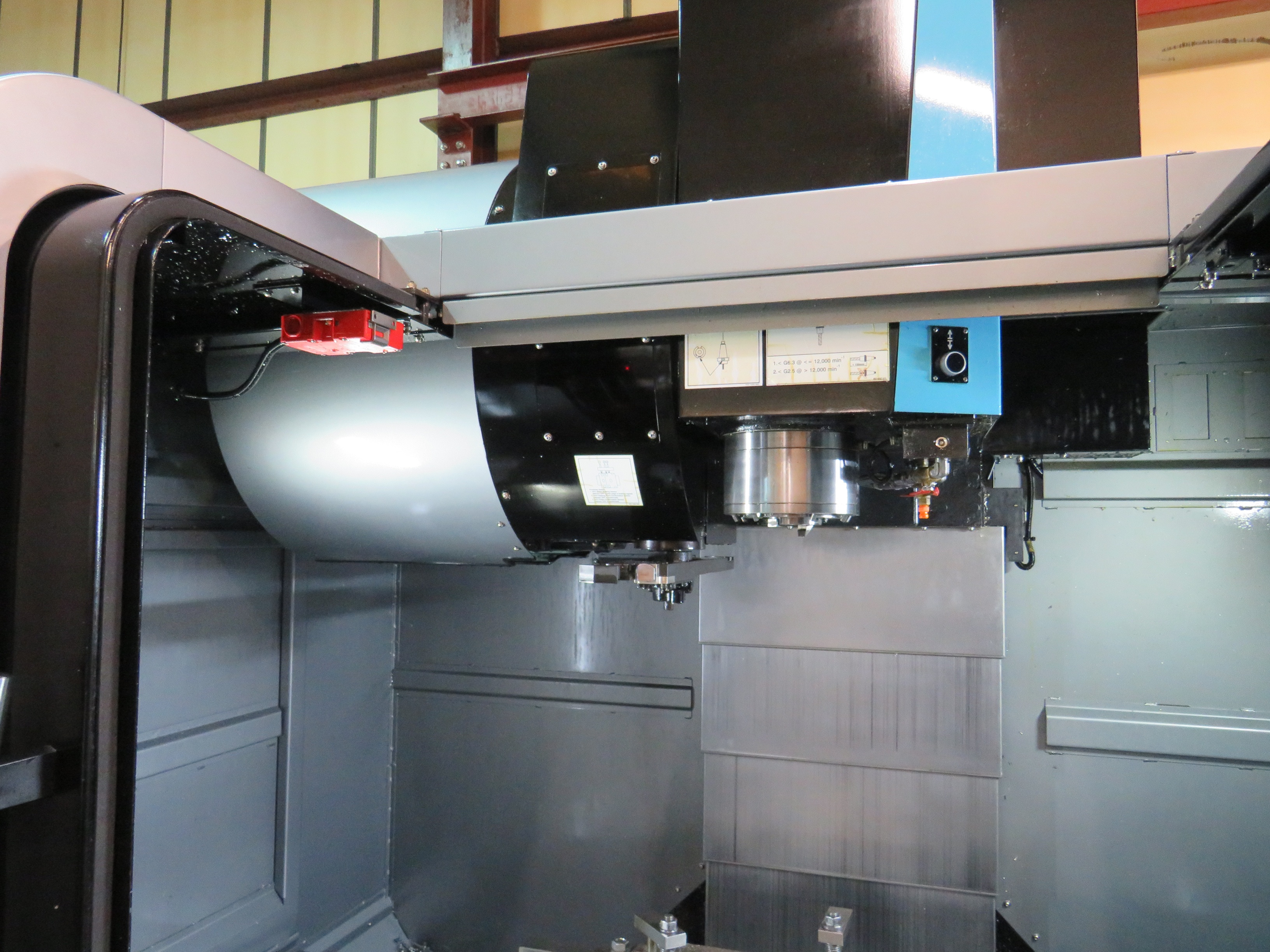 Gate PBM-2000 Turret Milling Machine