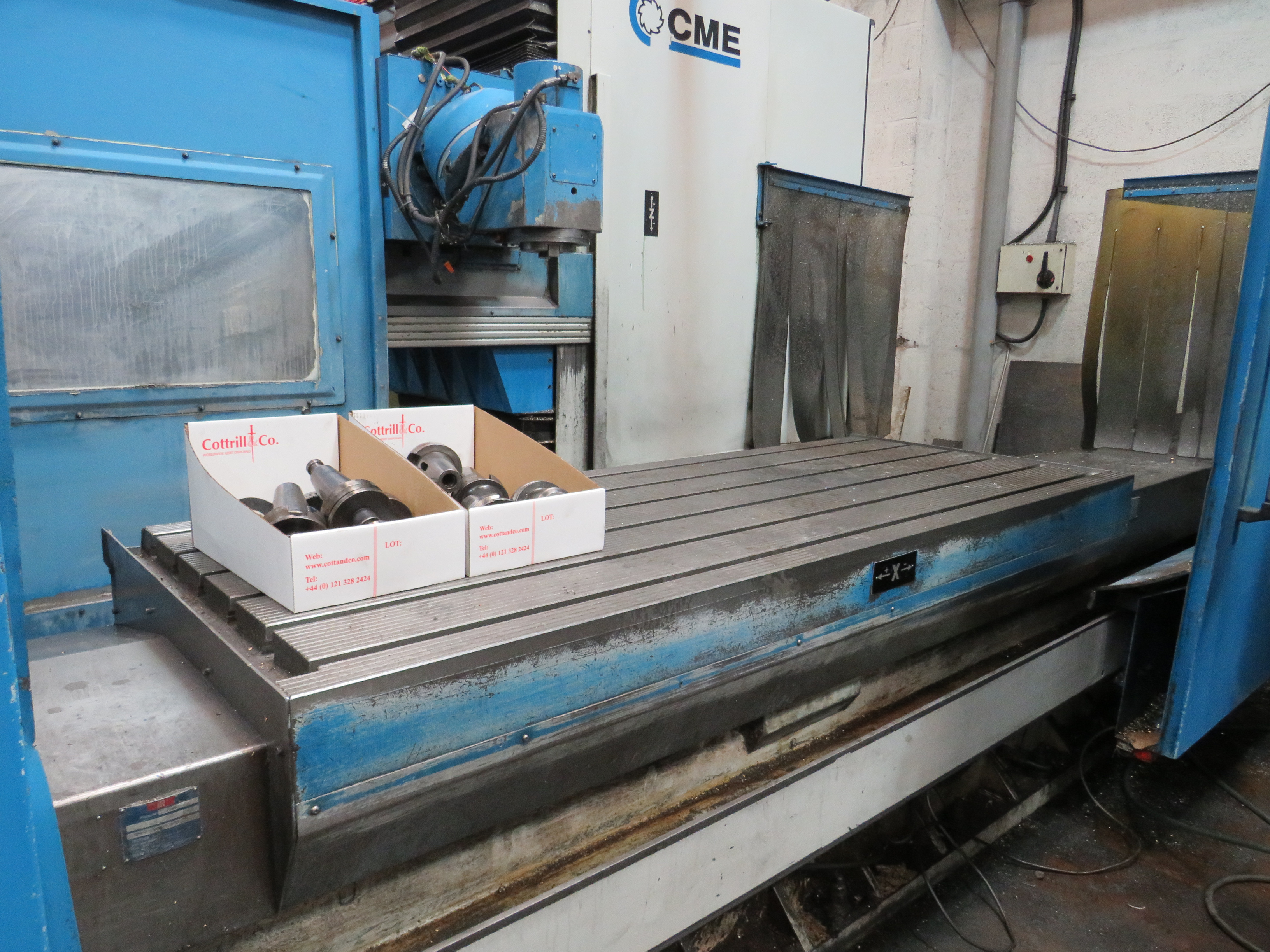 CME FS2 Universal CNC Bed Mill