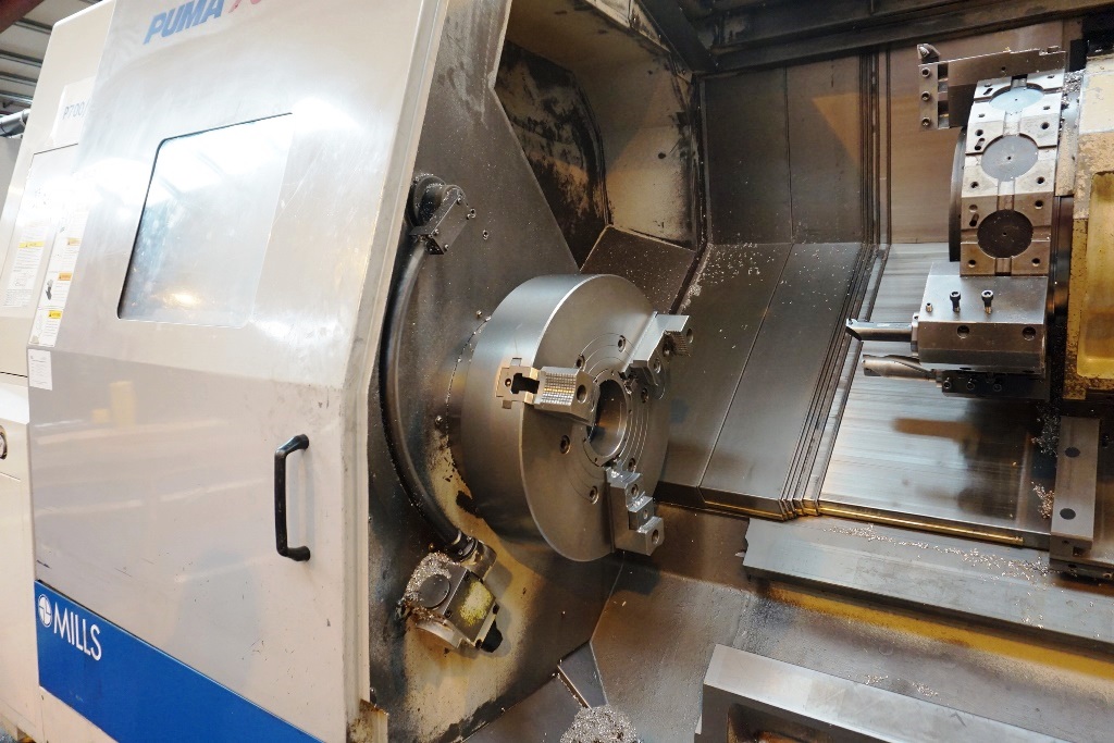 Doosan Puma 700 LM 3 Axis CNC Turning Centre