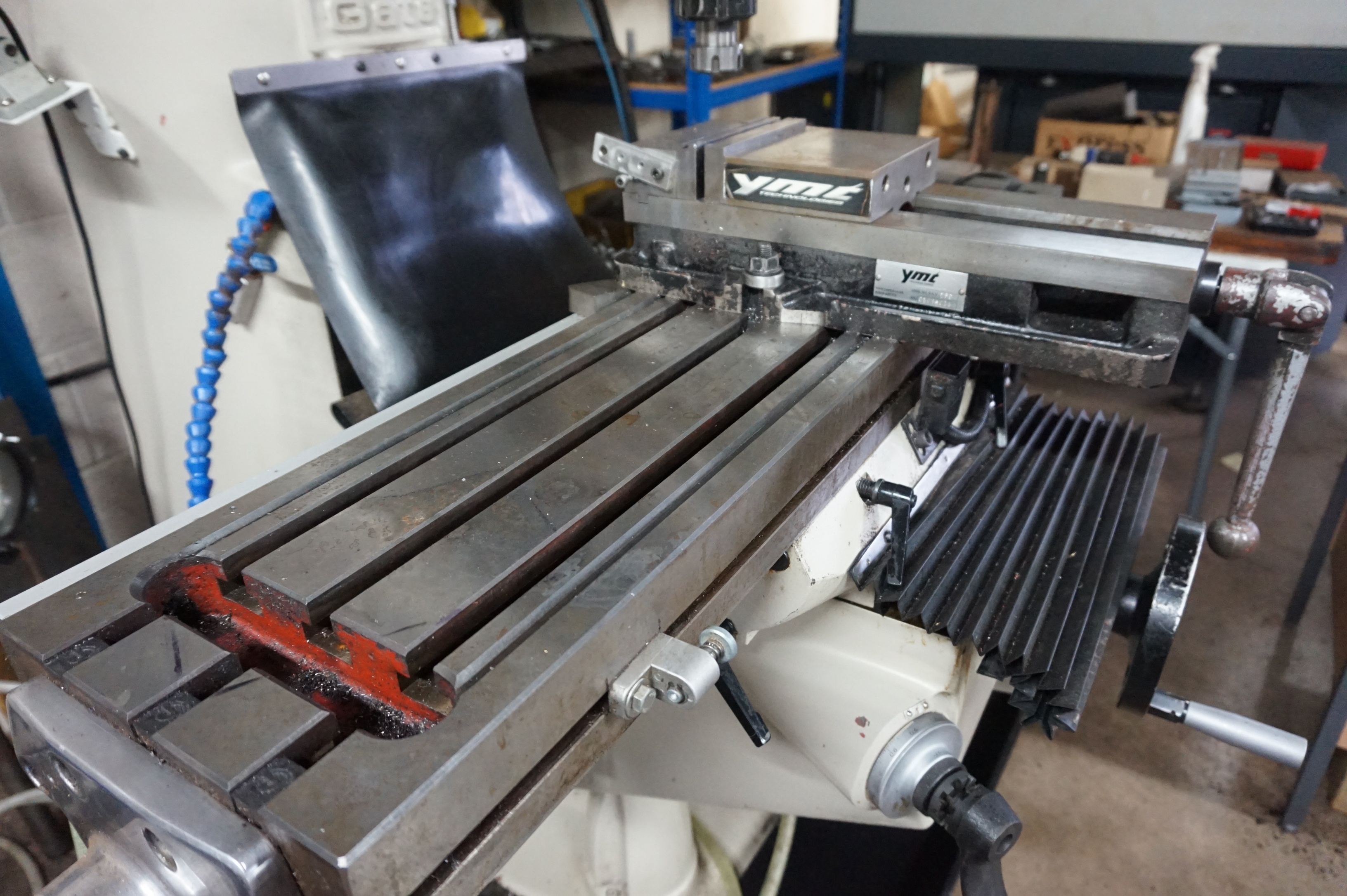 Gate PBM-1000 Turret Milling Machine