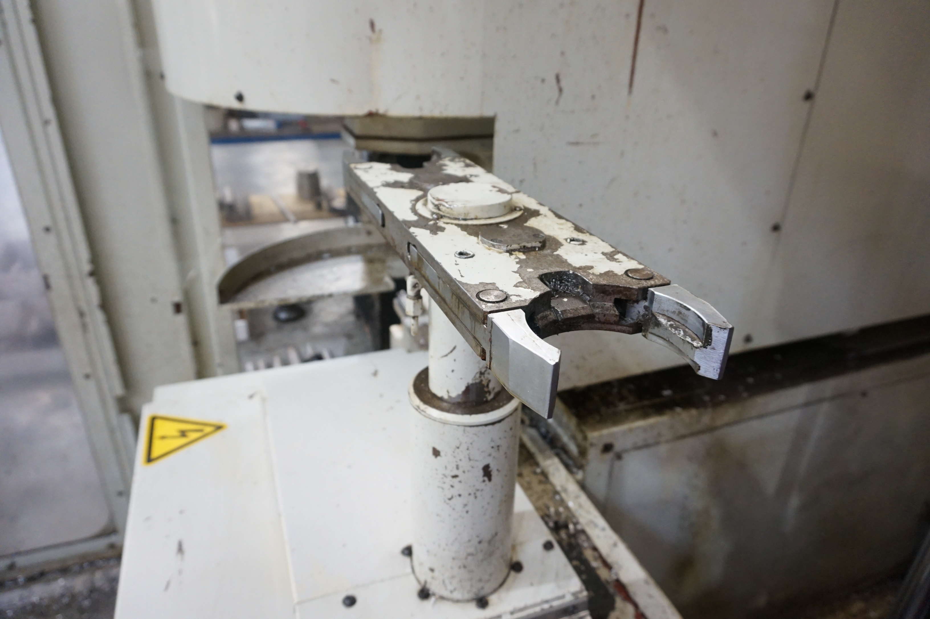 SNK RB-2NM Bridge Type CNC Milling & Boring Machine