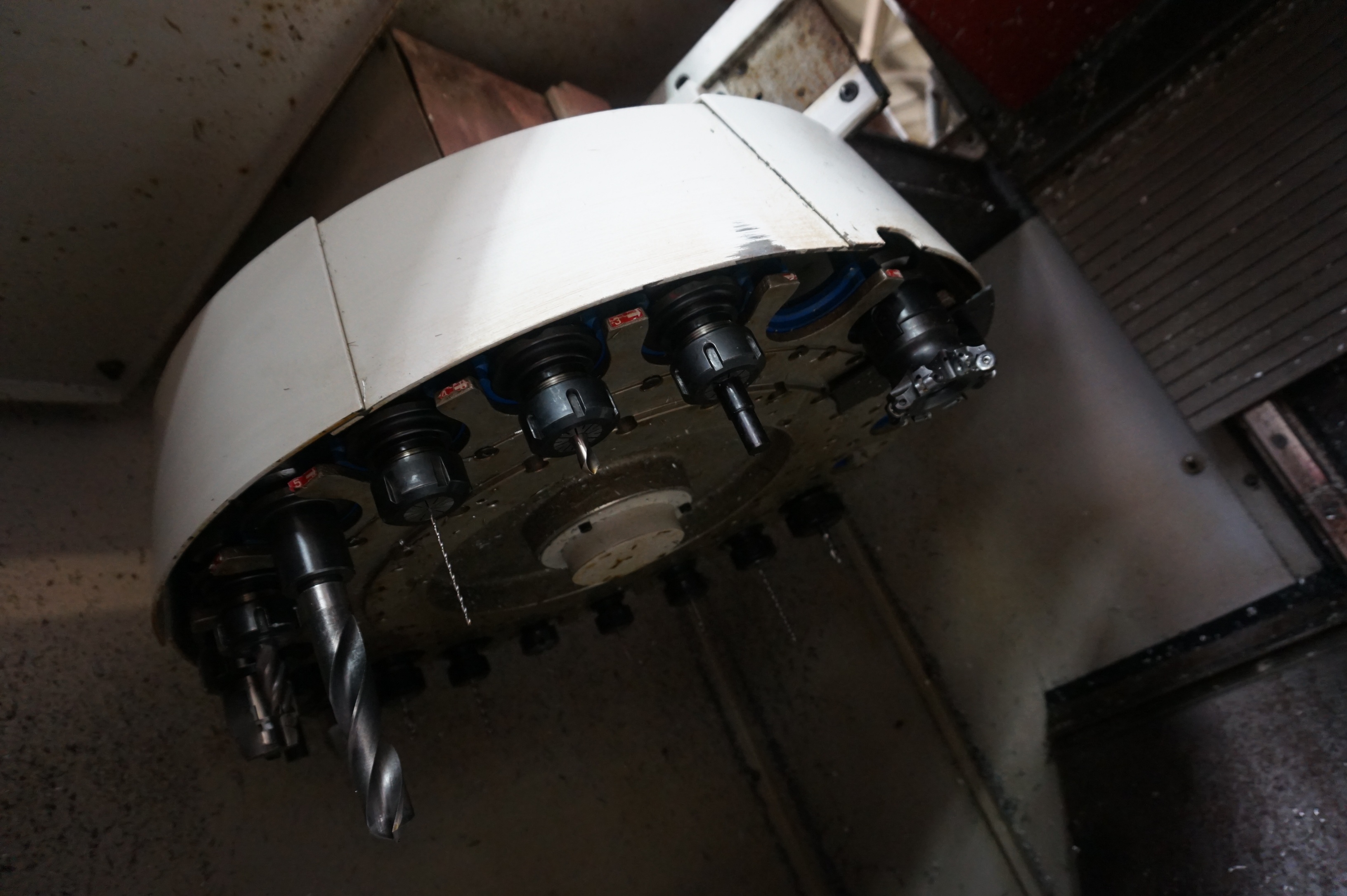 Cincinnati Milacron Dart 500 Vertical Machining Centre