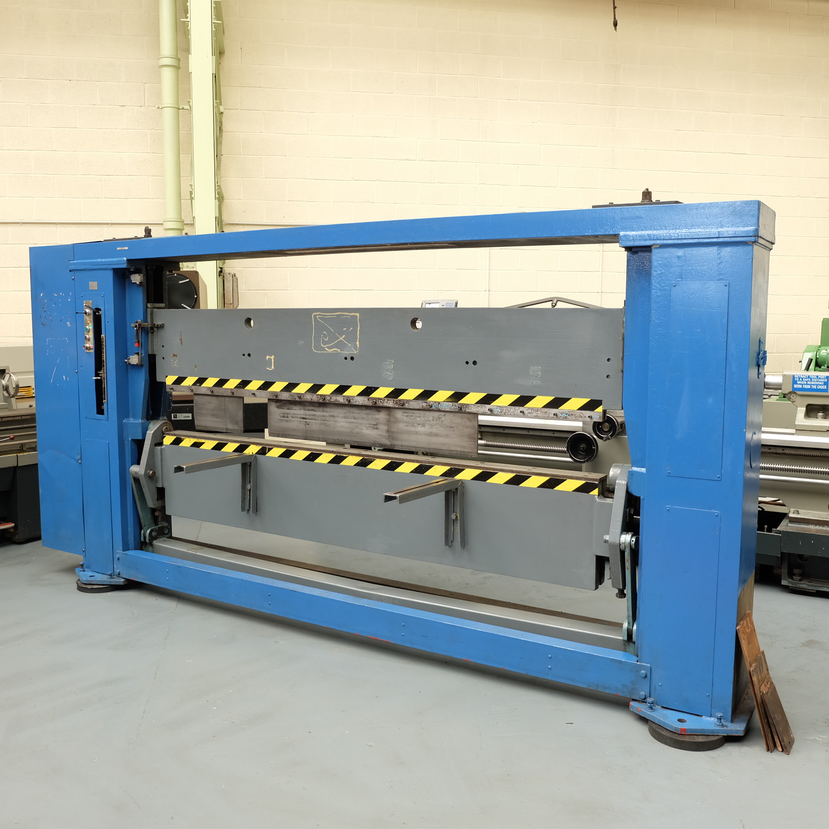 Keetona Hydroform Powered Sheet Metal Folder
