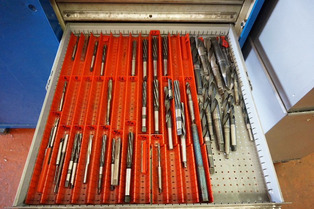 Motoman Welding Cell with Yaskawa Motoman NX100 Robot Controller with Touch screen programming ...