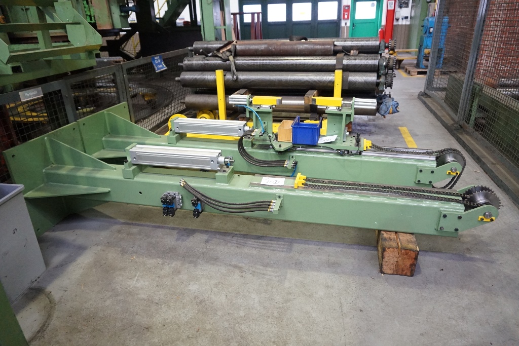 (3) x Schlak 3 Metre Powered Infeed Roller Tables