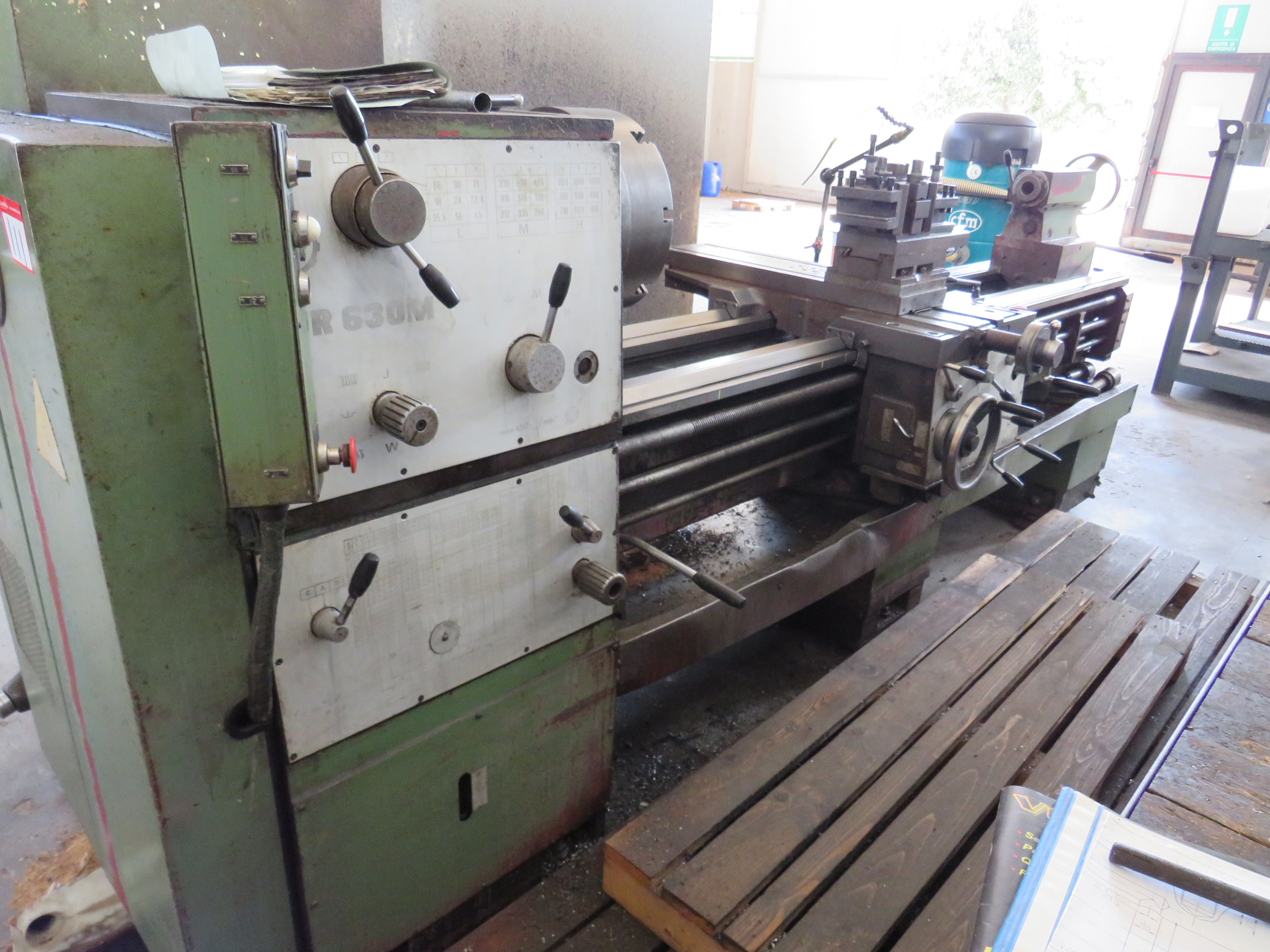 Tur 630m Lathe