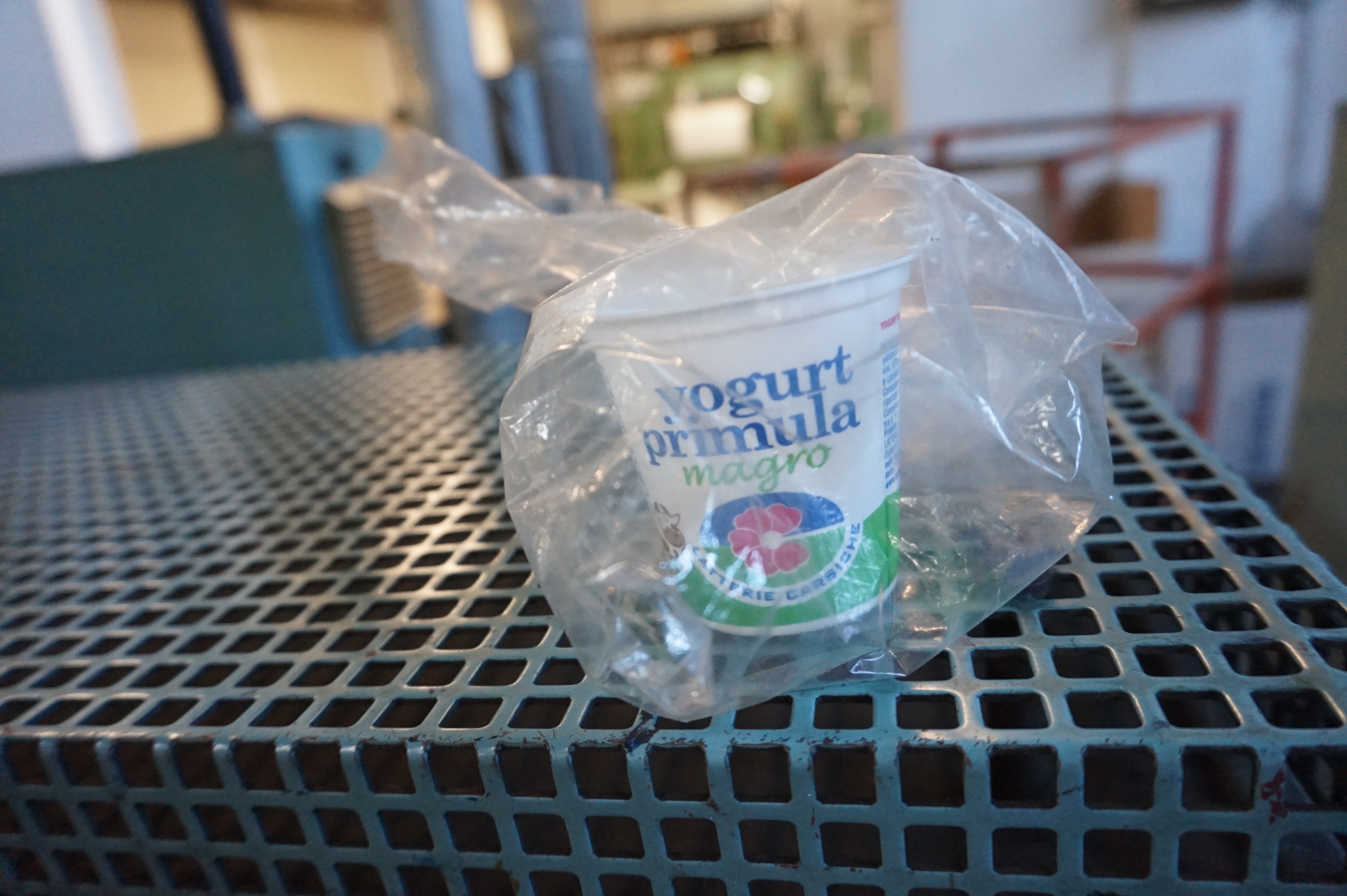 VAN DAM 565 MTO/UV 6 Colour Dry Offset Cup Printing Machine