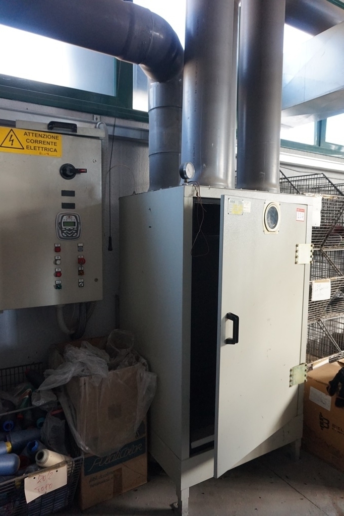 BRBE 900 x 800 x 1500mm Dust Extraction Cabinet with trunking to ...