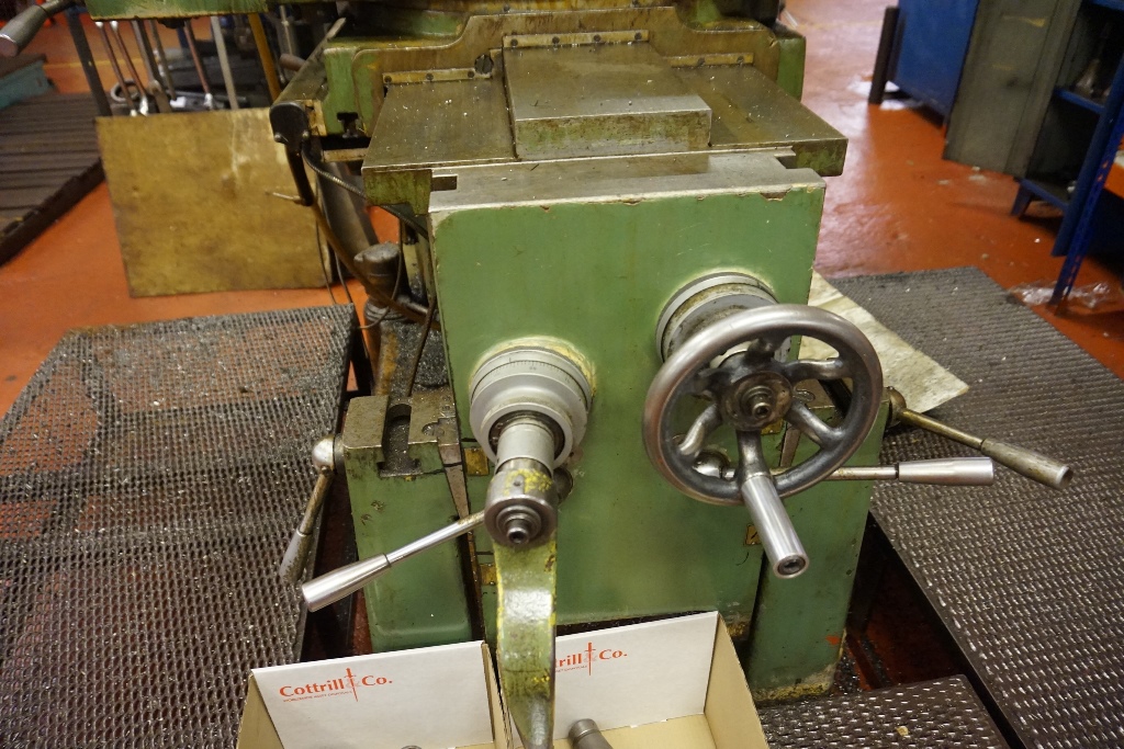 Gate Giewont No. 4 Universal Milling Machine