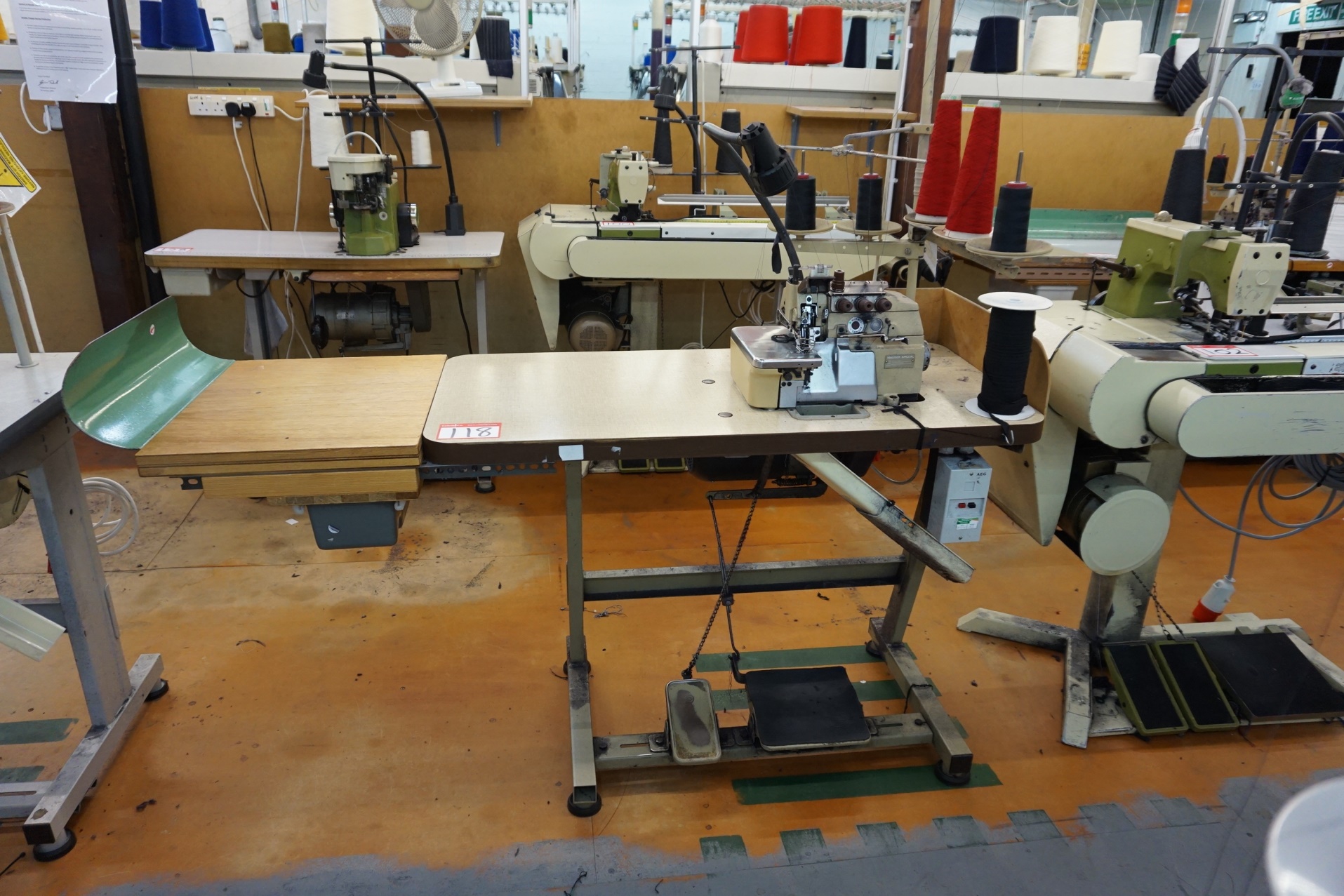 Mauser Spezial 9652-131M Twin Needle Overlock Sewing Machine