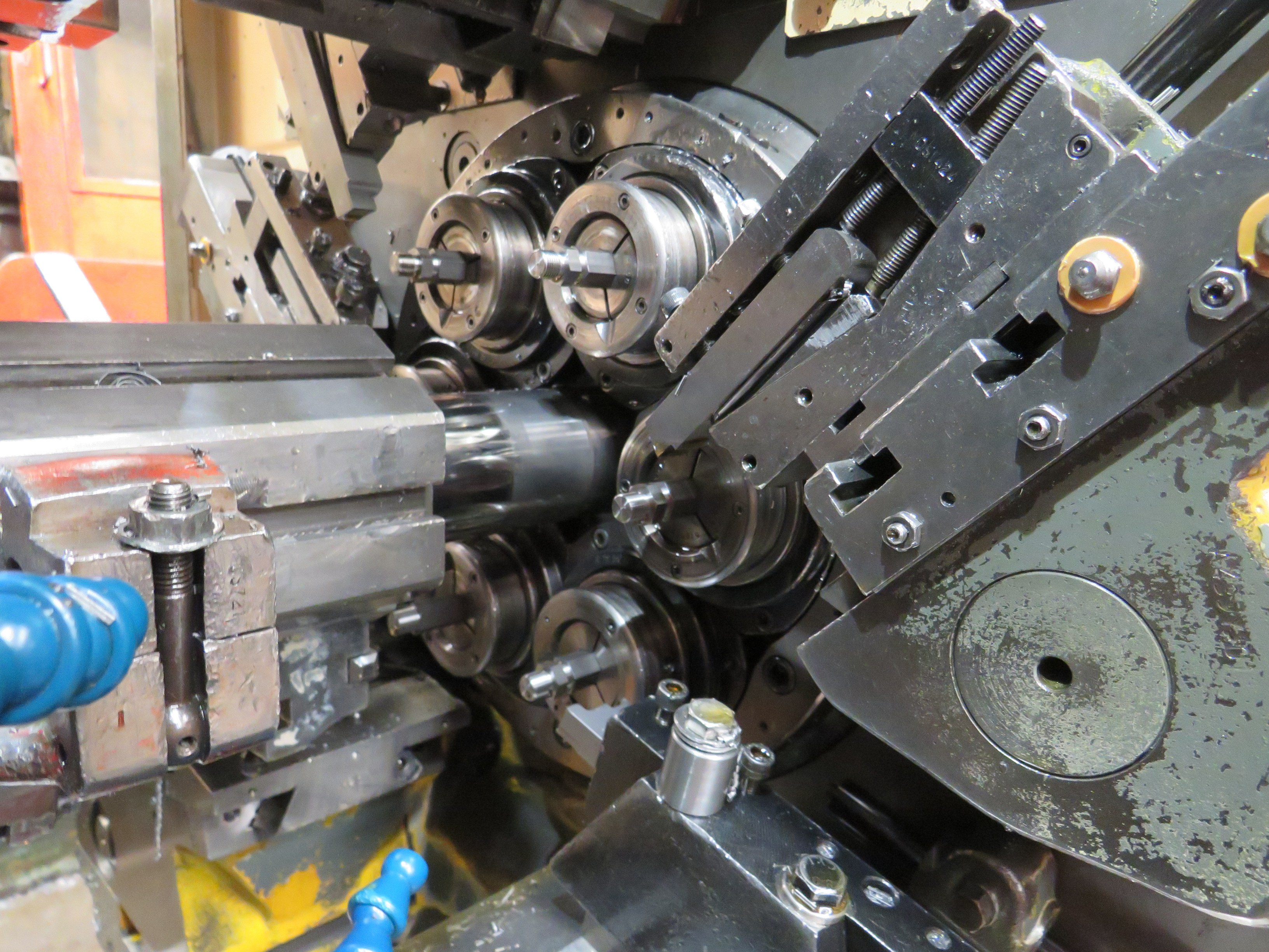 Wickman 5/8" x 6-Spindle Bar Automatic Lathe