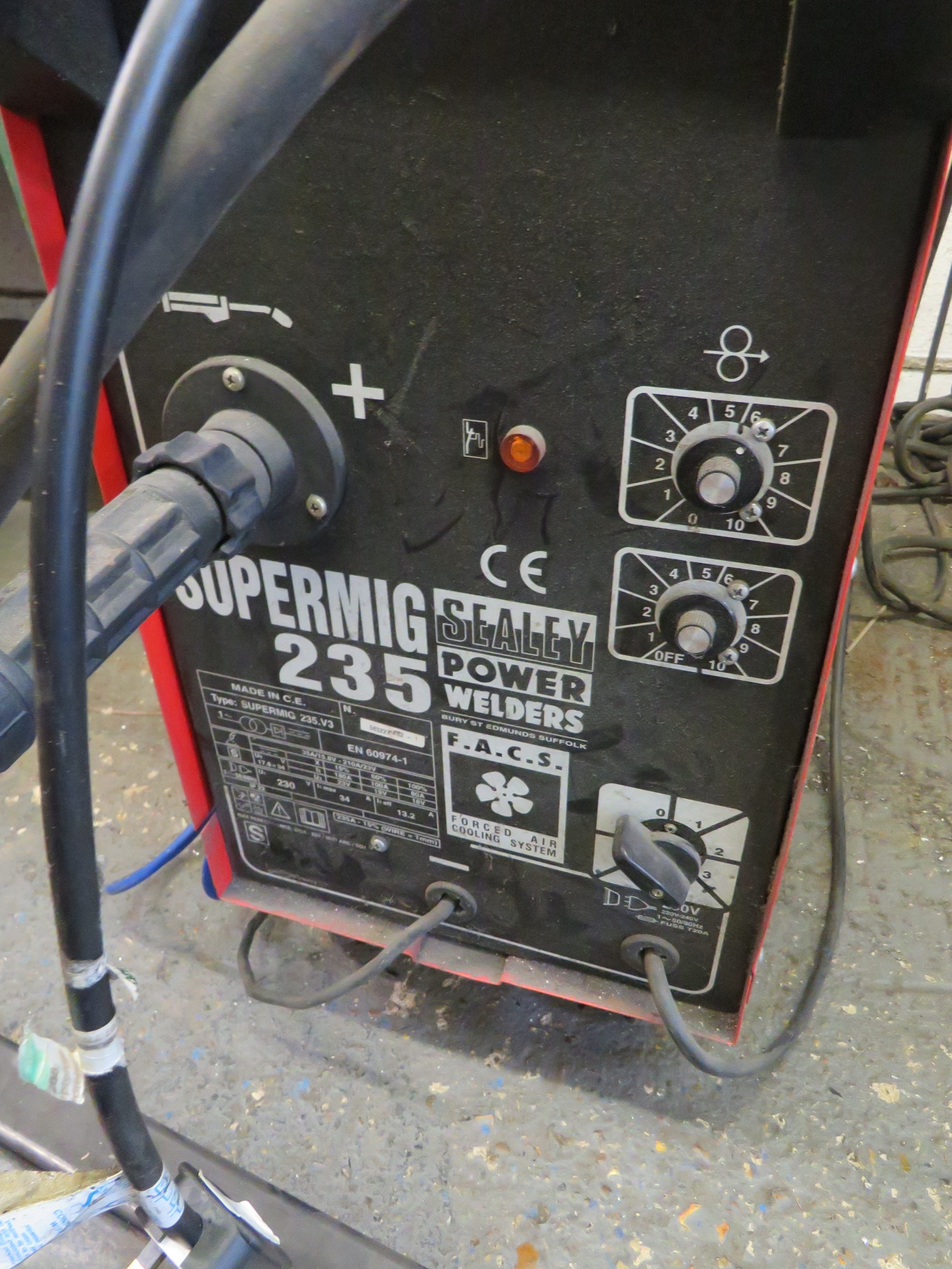Supermig 235.V3 Welder