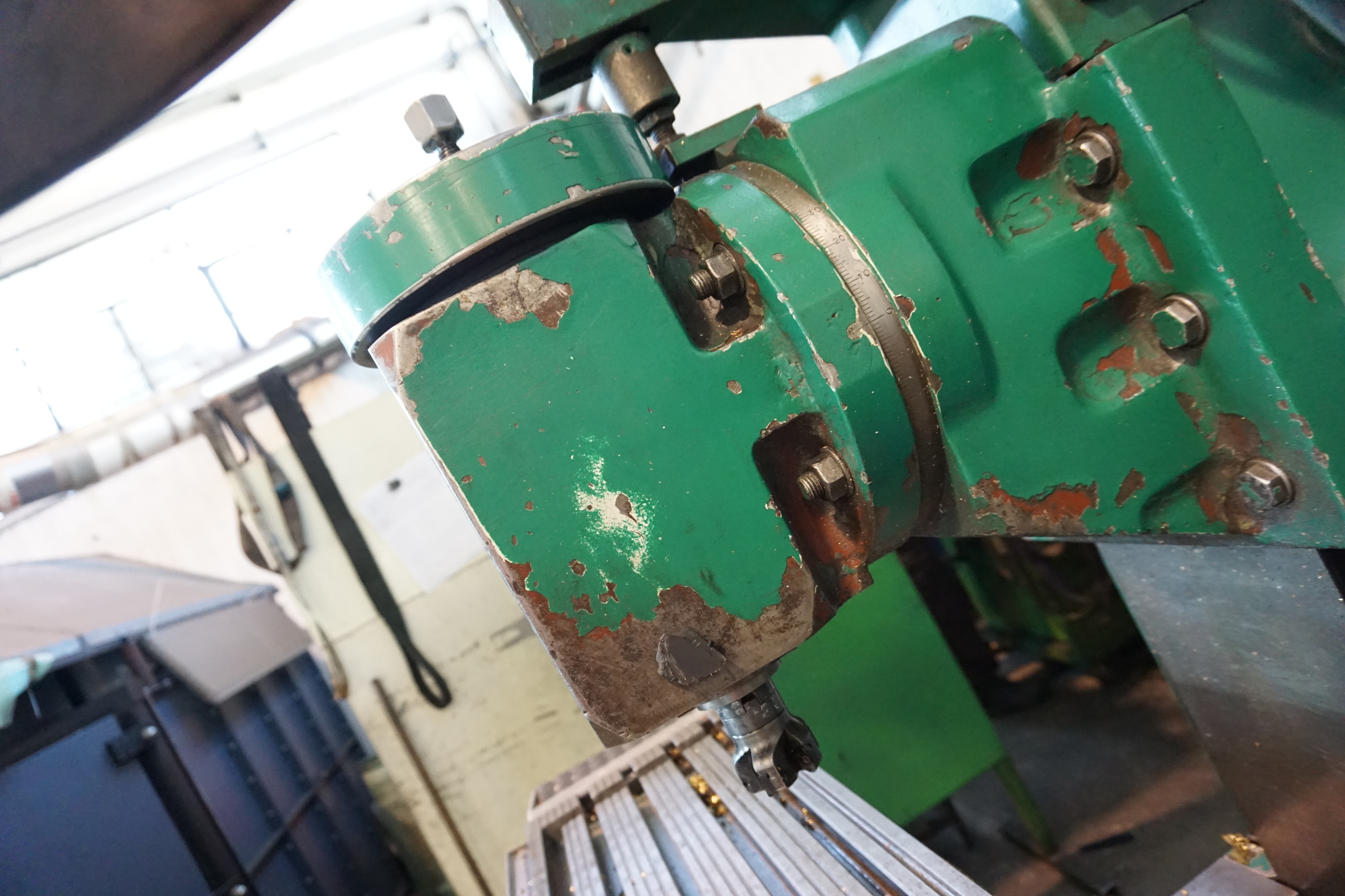 Tiger FU120 Milling Machine