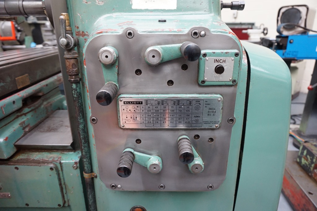 Elliott Universal Milling Machine