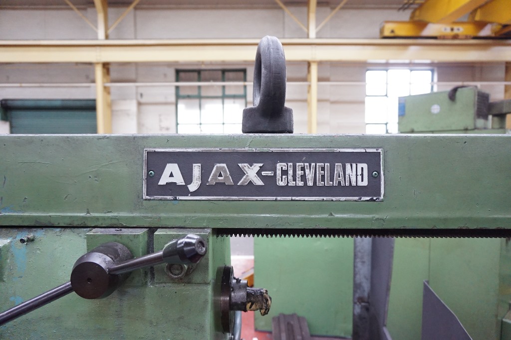 Ajax Cleveland No.2 Universal Milling Machine