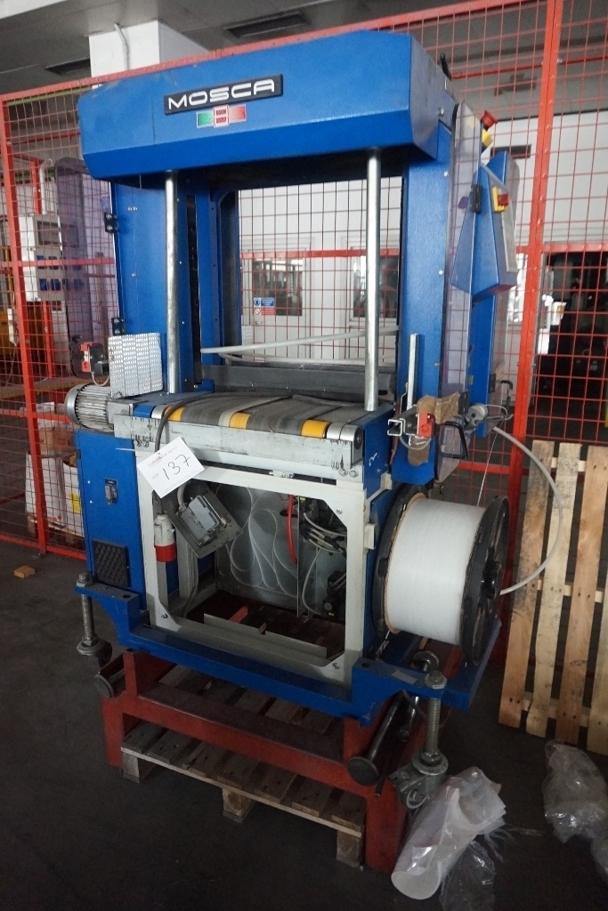 Mosca Automatic Stacking and Banding Machine