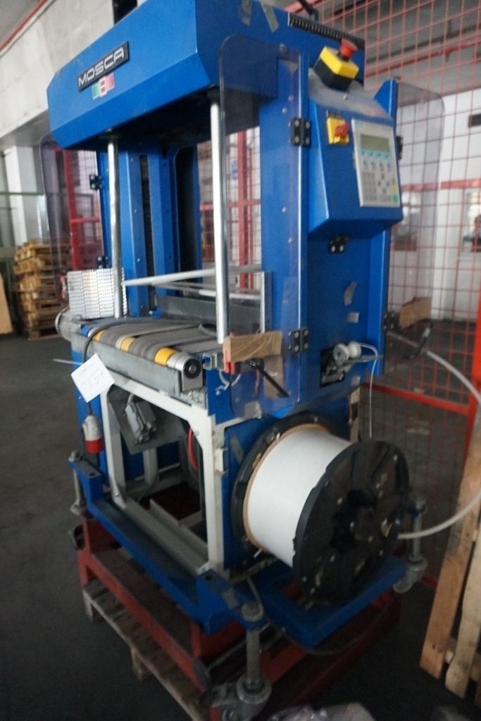 Mosca Automatic Stacking and Banding Machine