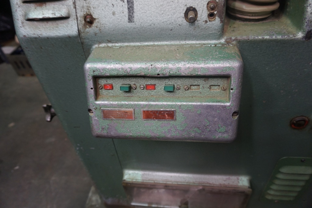 LIBA Button Hole Drill Machine