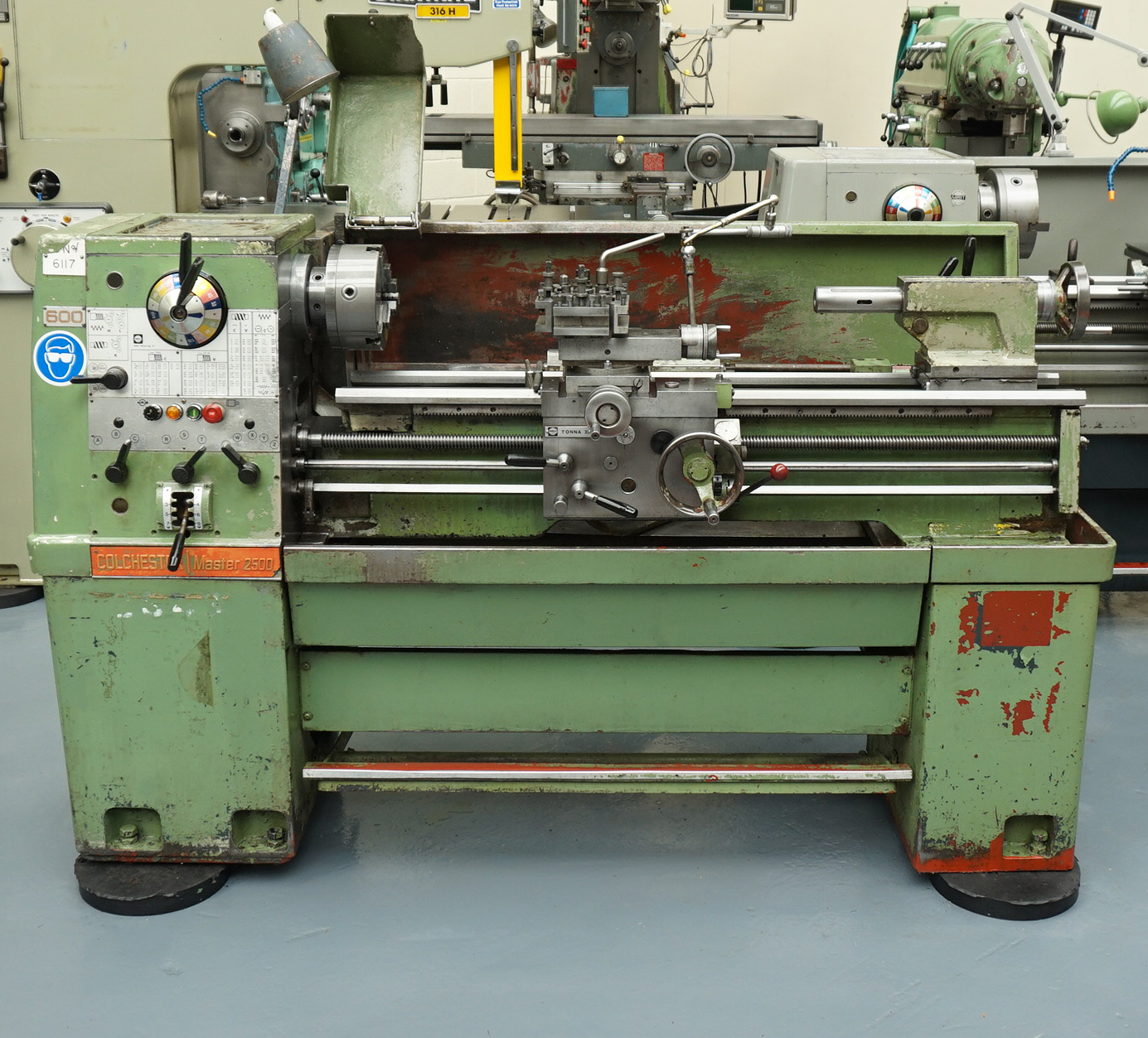 Colchester Master 2500 Gap Bed Centre Lathe