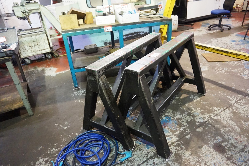 (4) Tressals 4ft x 30’’