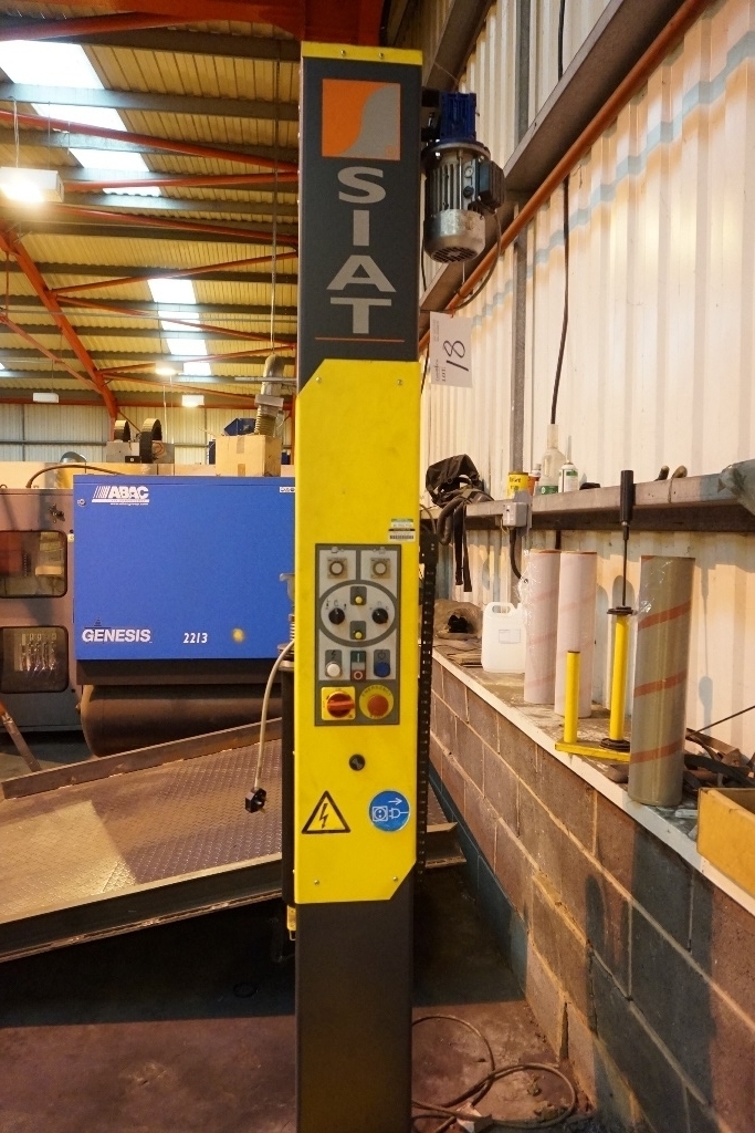 SIAT Model F1l Type 16-M Automatic Pallet Wrapping Machine