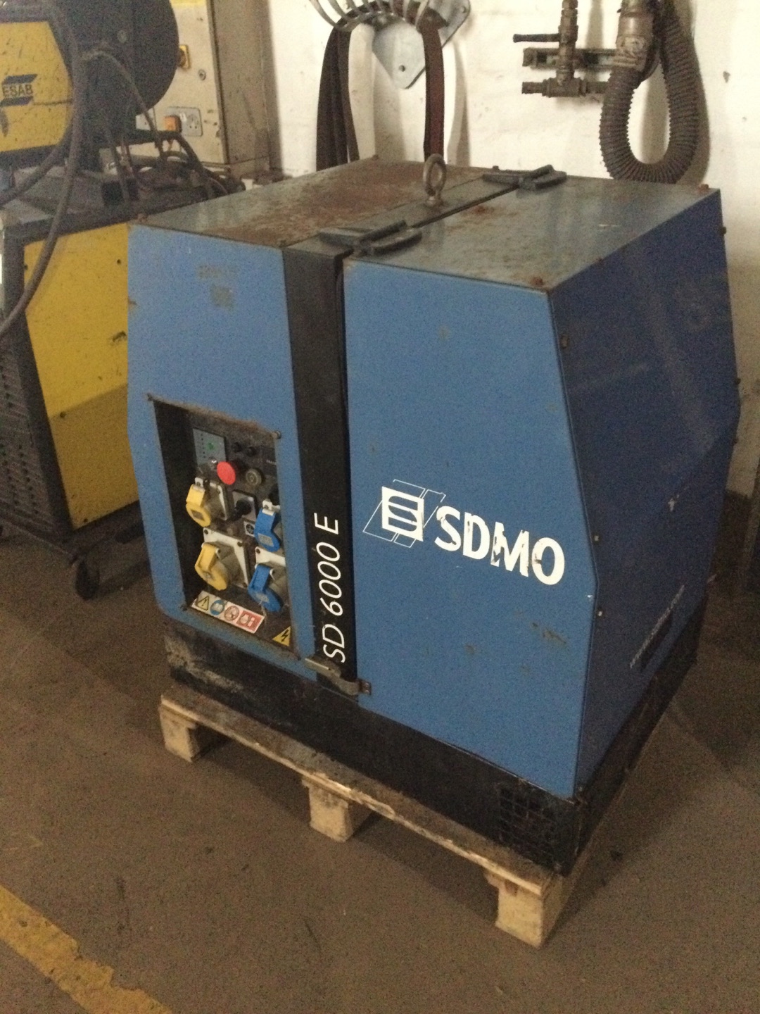SDMO SD6000E Generator