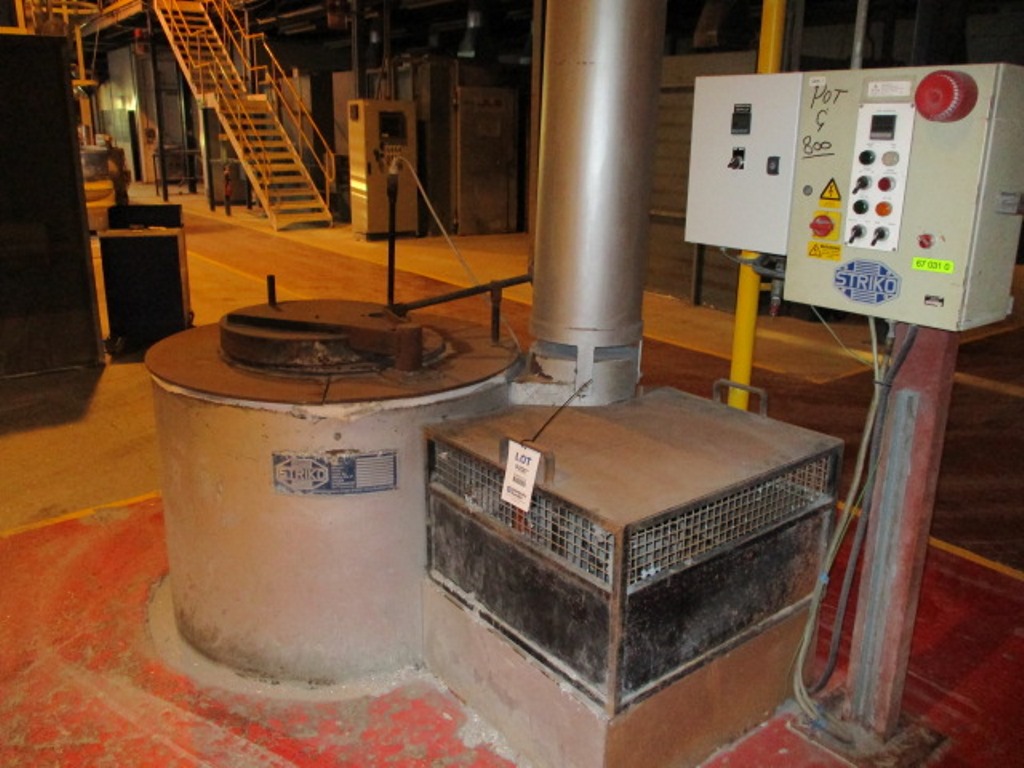 Striko BX600 Gas fired Melting Pot System