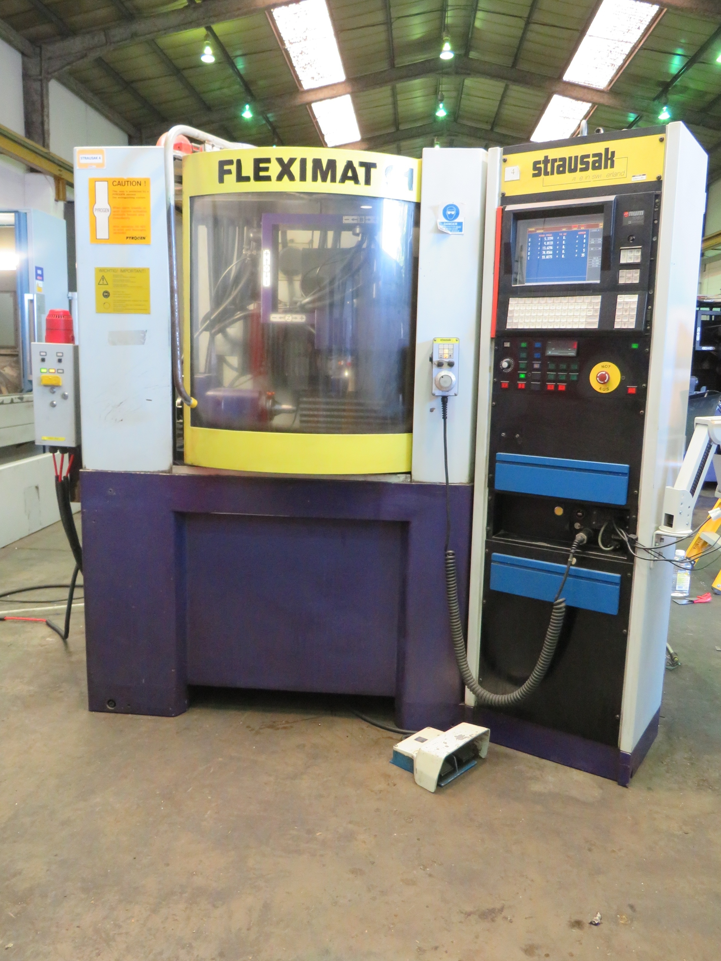 Strausak Fleximat 91 CNC 5-Axis Tool & Cutter Grinder
