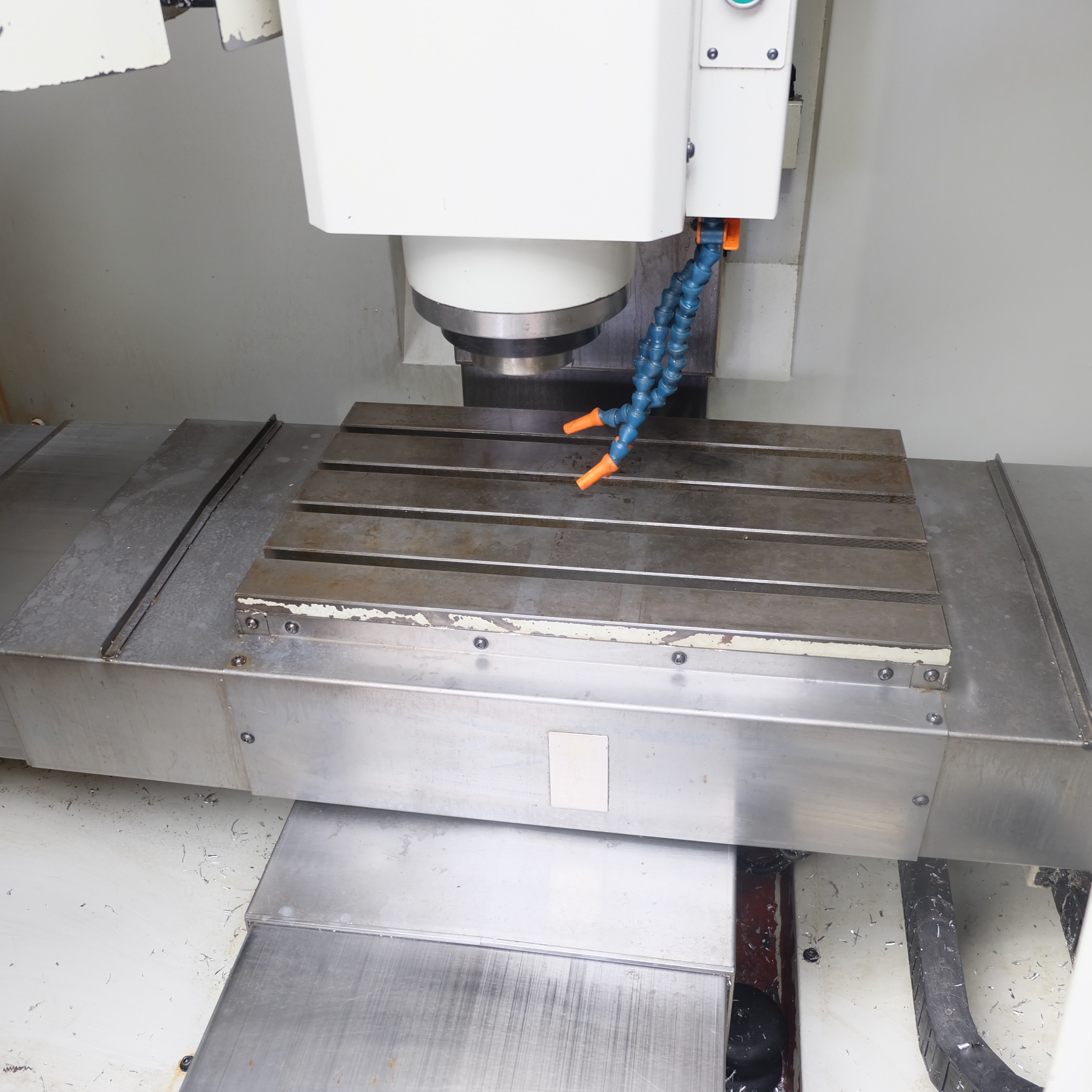 XYZ Mini Mill Model KR-MF560 Vertical Machining Centre