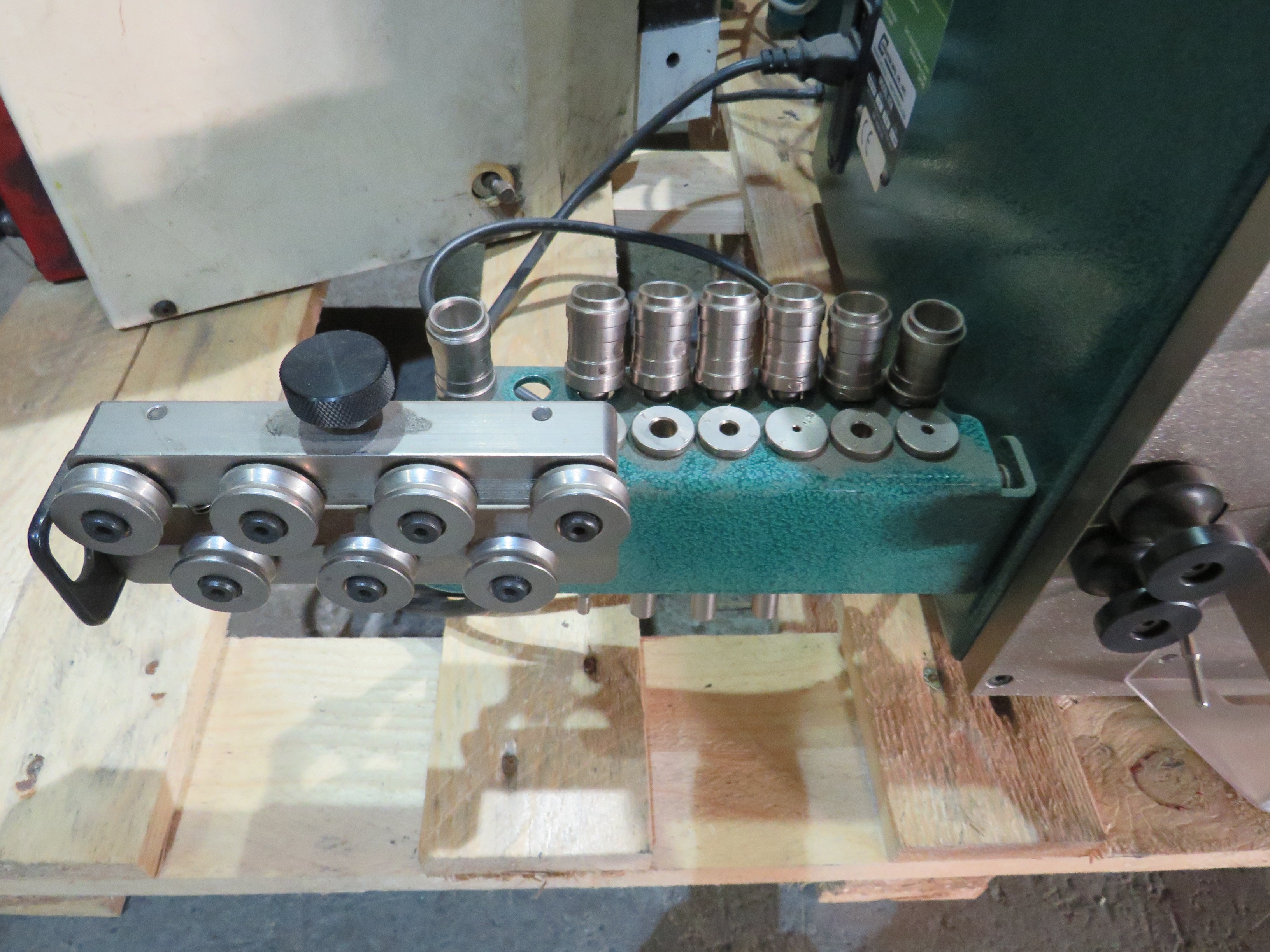 Carpenter Compu-Strip Pneumatic Cut & Strip Machine