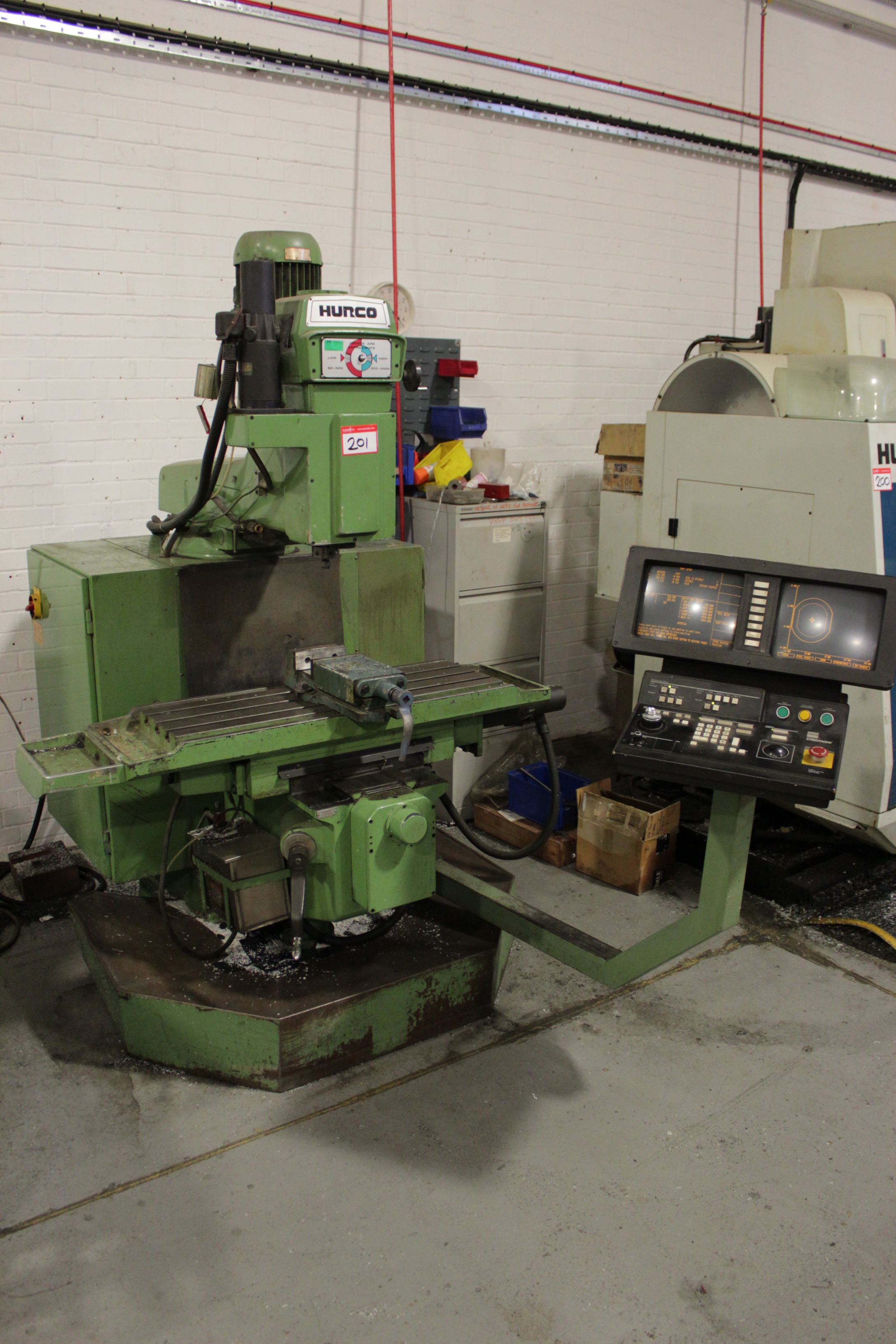 Hurco KMB-1 M/X KM30 Vertical Milling Machine