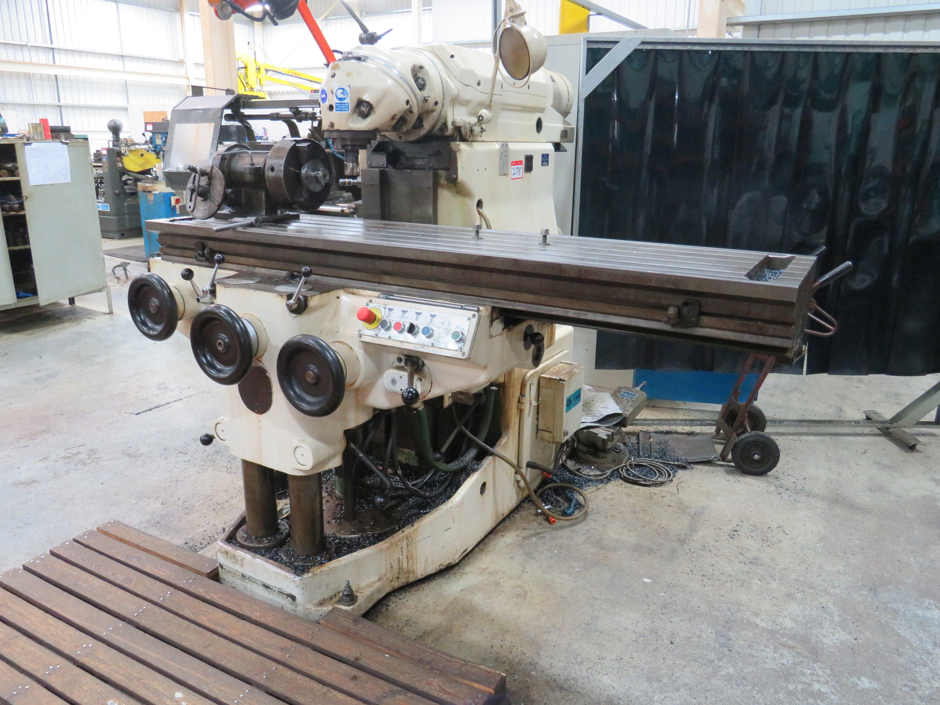 Huron MU6 Milling Machine (03/1981)
