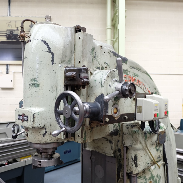 Cincinnati No.4 Vertical Milling Machine