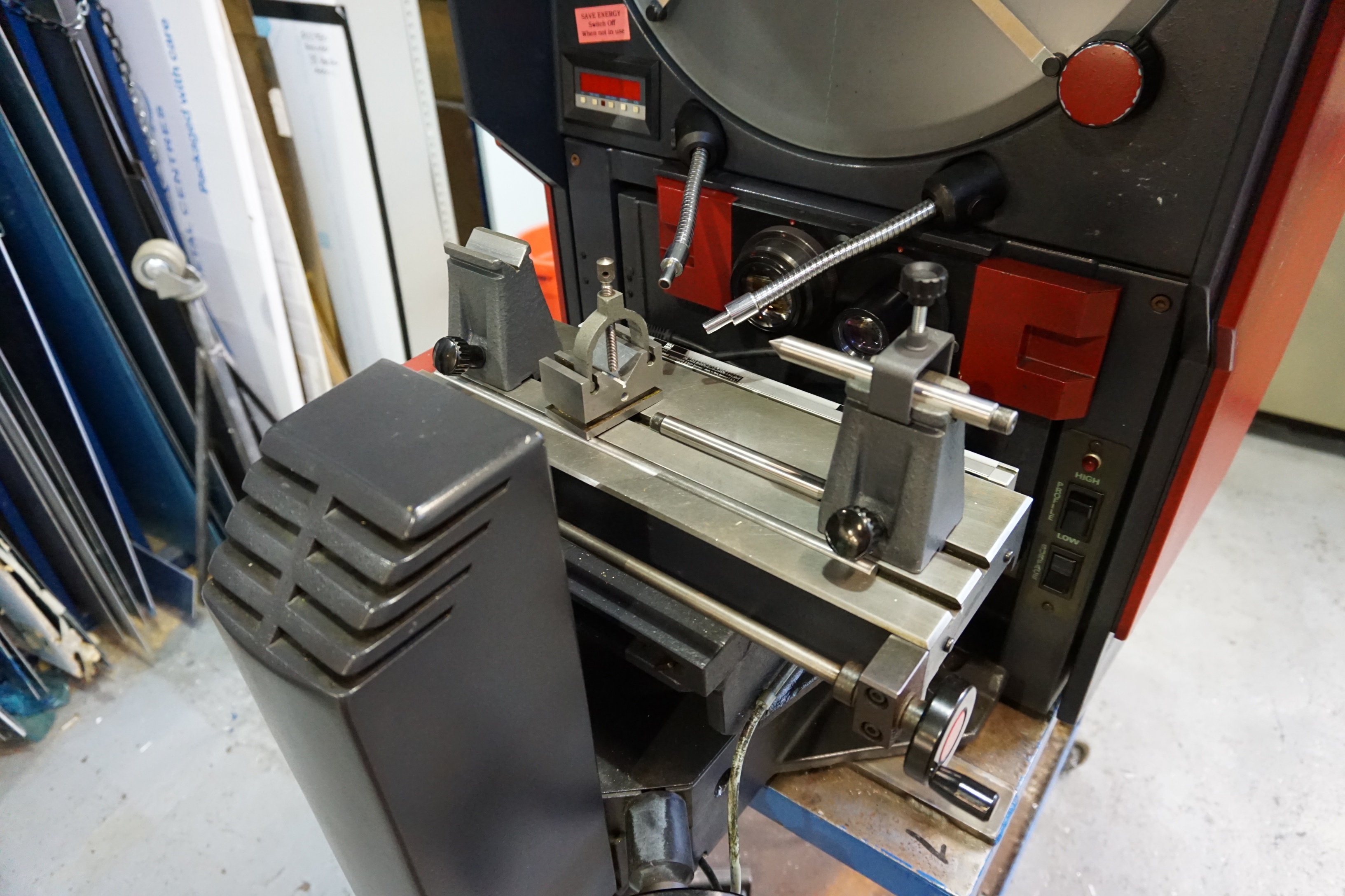 Sigma HB400 Profile Projector