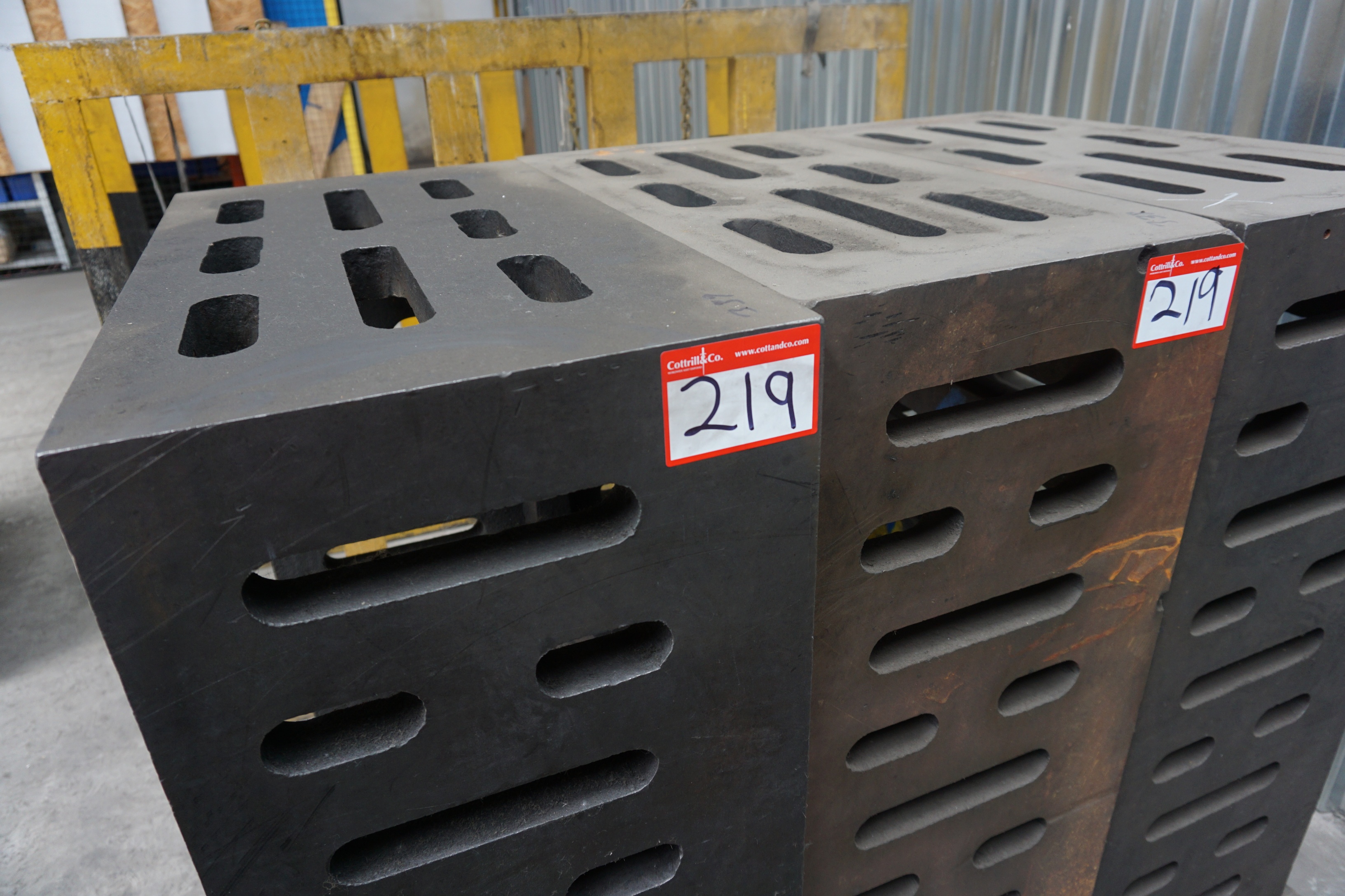 (3) x Cubes, 750mm x 400mm x 1000mm