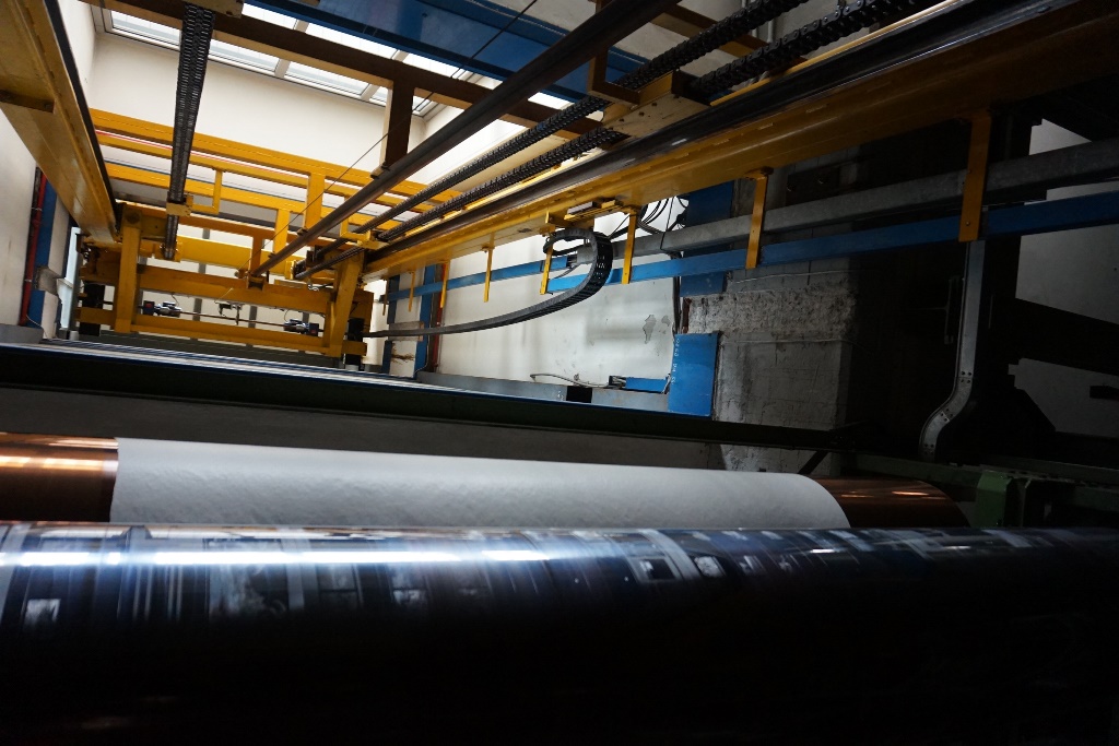 Automated Cylinder Storage System with PC Control Serving Basement