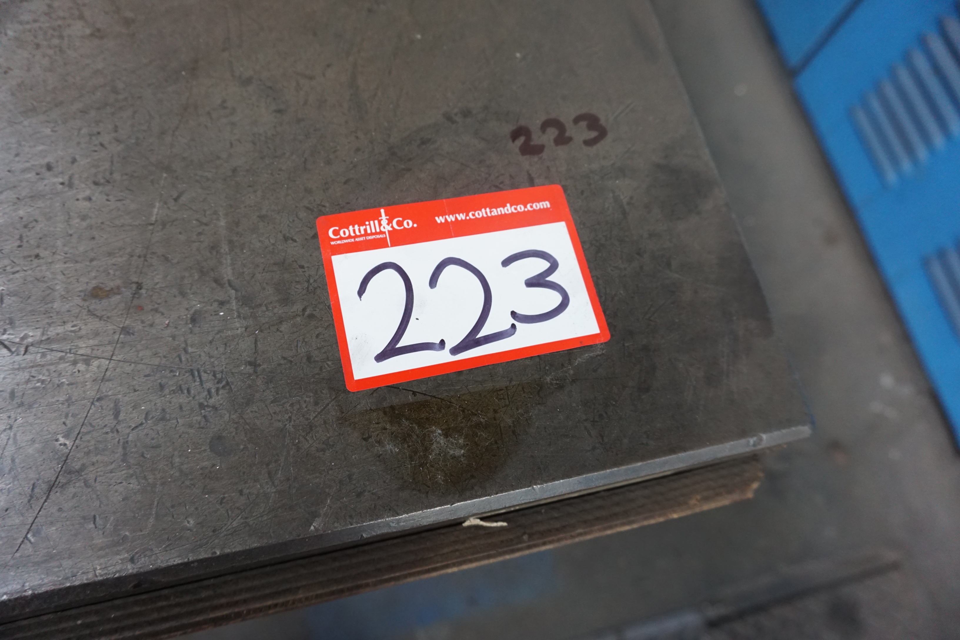 Heated Steel Table 2.5m x 4m Approx. and Accessories including Blocks ...