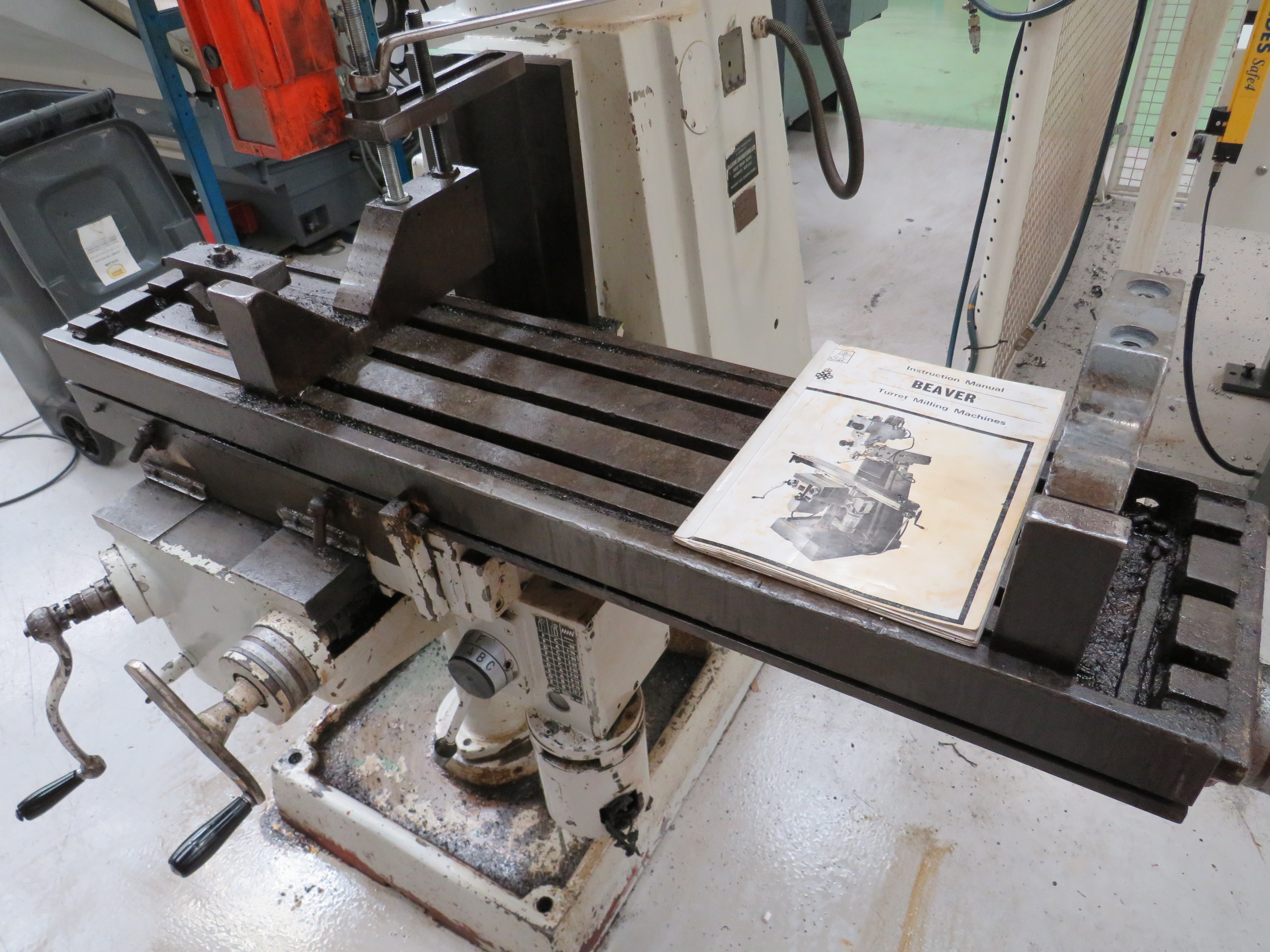 Beaver Universal Turret Milling Machine