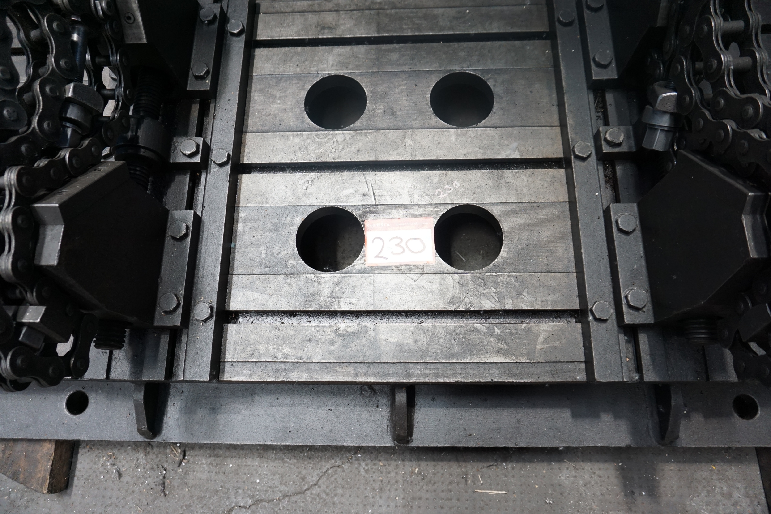 Table with Set of Adjustable V Blocks with Chain Lock 1.6m x 600m