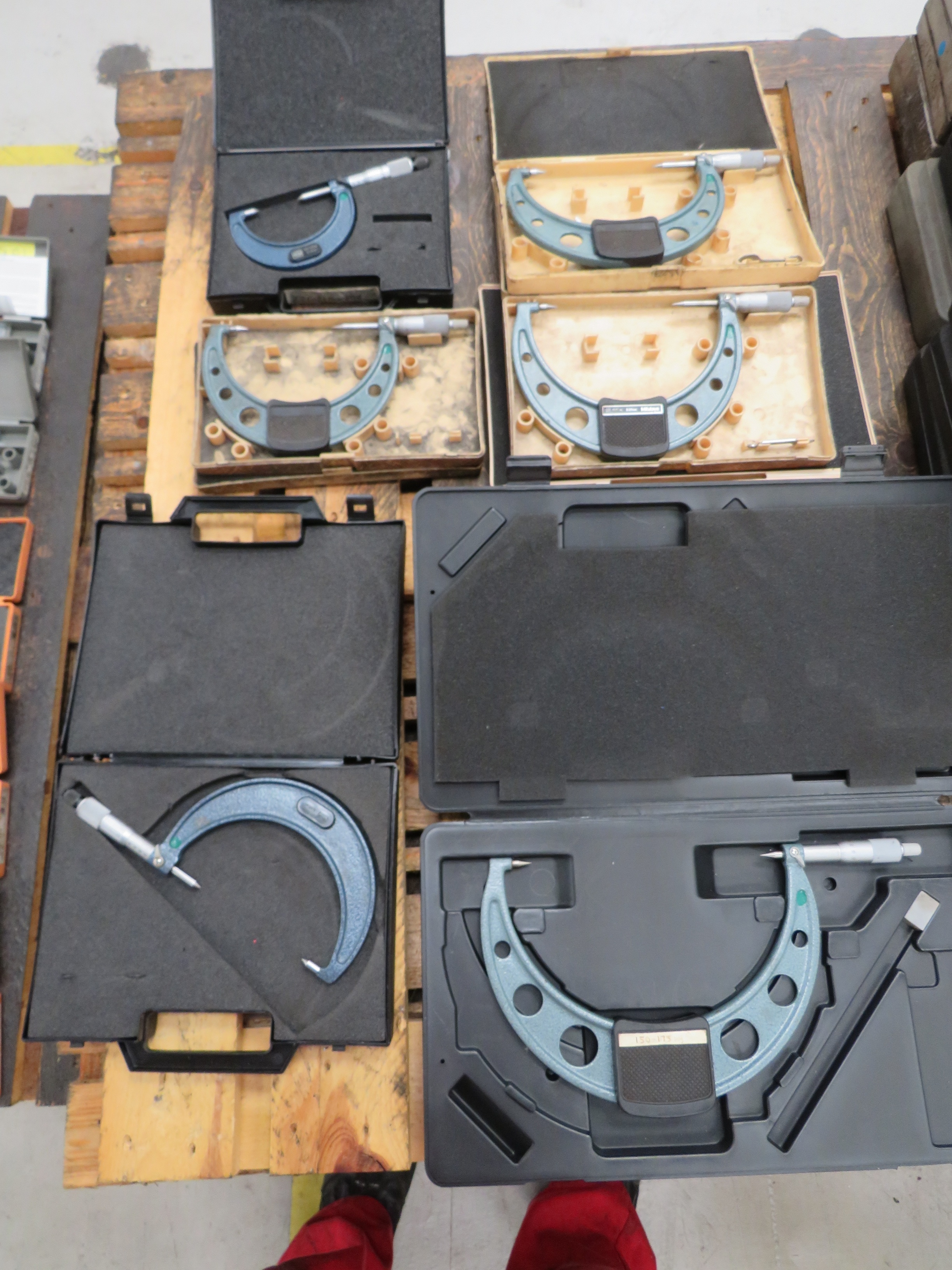 Set of Thread Micrometers