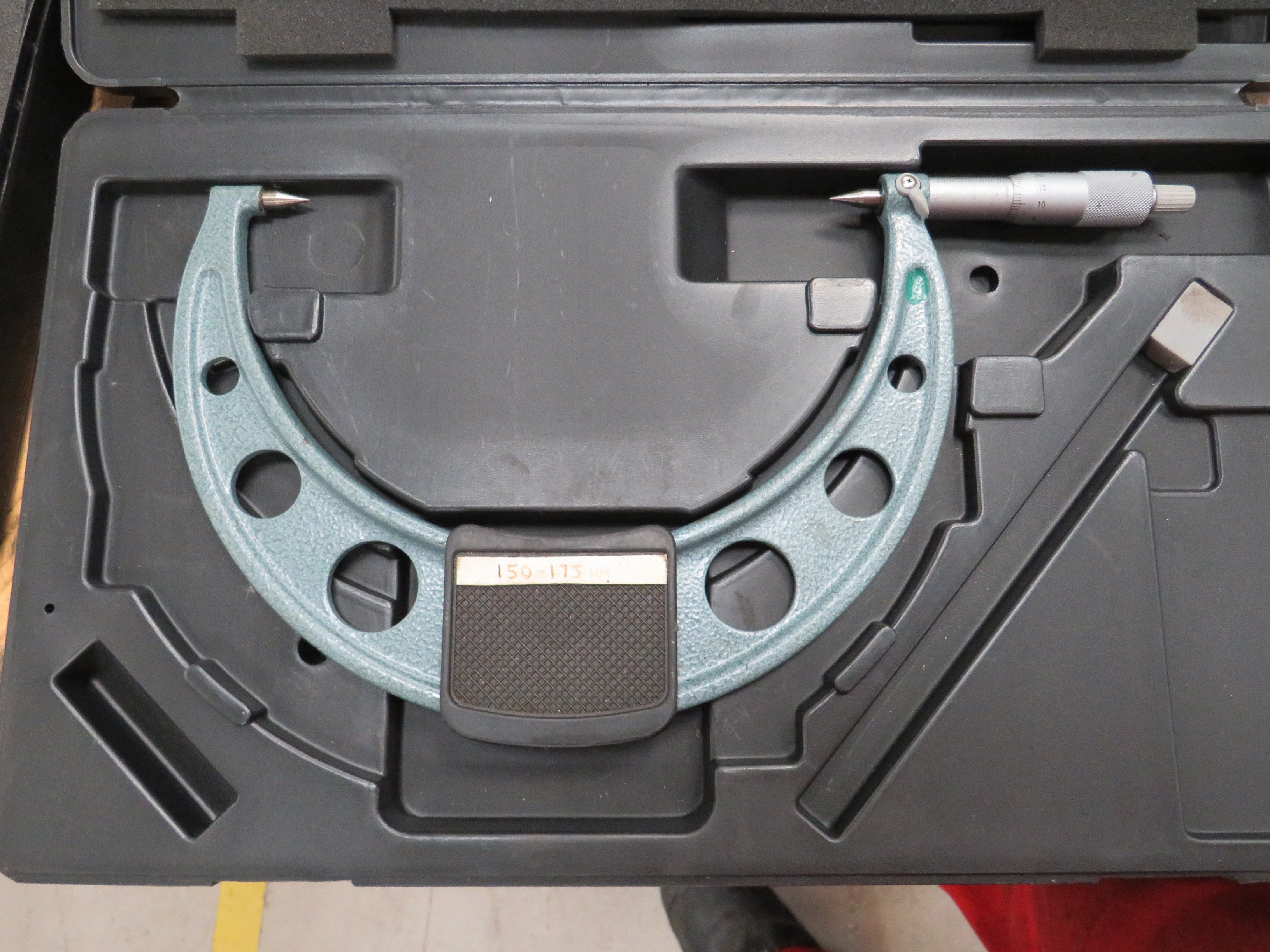 Set of Thread Micrometers