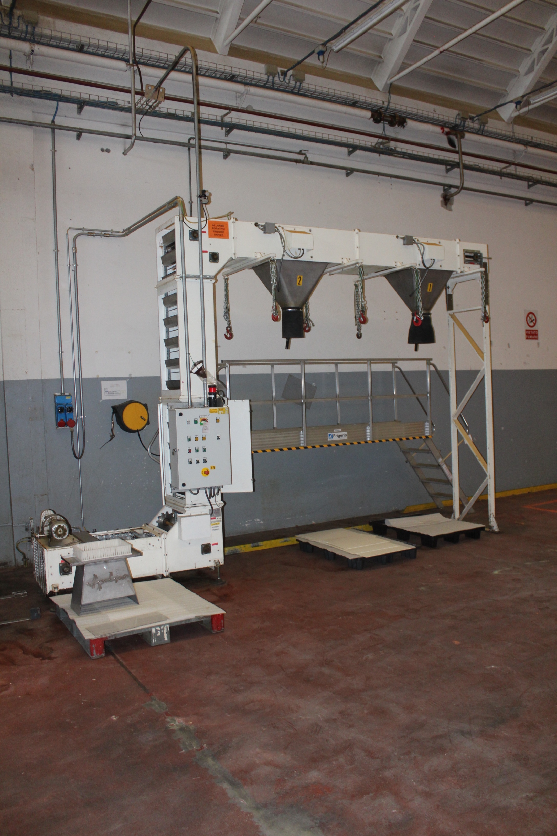 Univer UL.58 Z Bucket Elevator