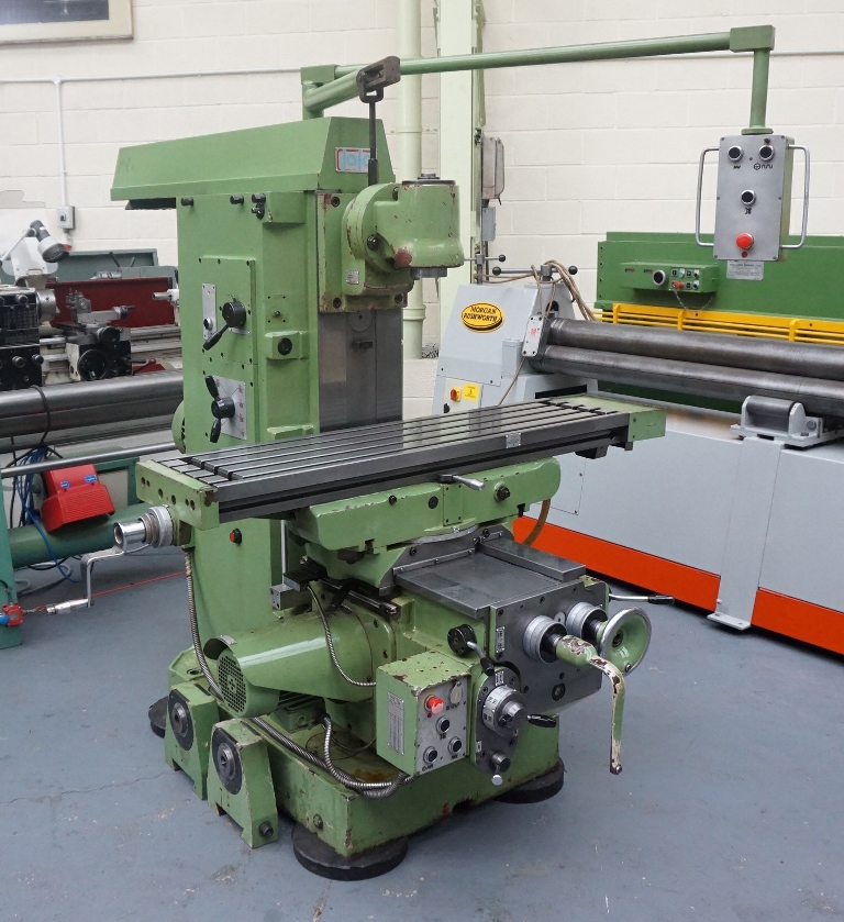 Jafo Type FWF32 Universal Milling Machine