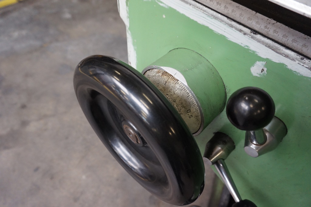 Cincinnati Milacron Lancer 1250 Vertical CNC Machining Centre